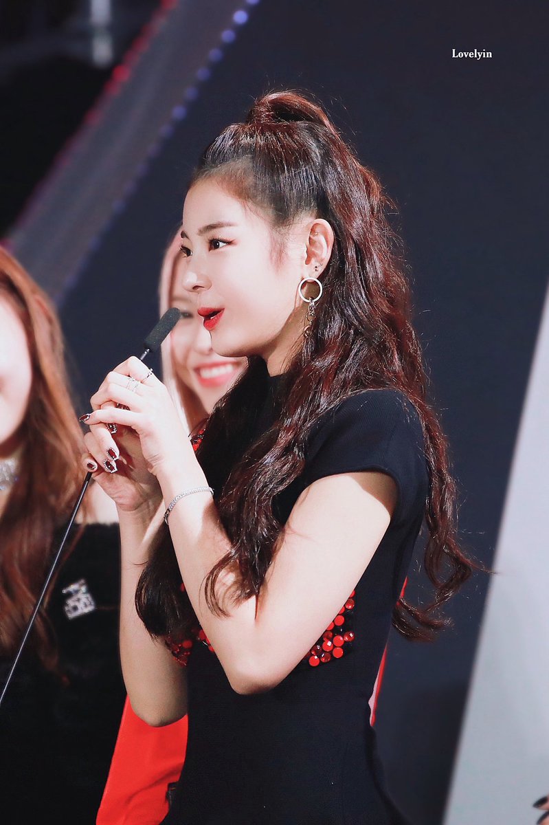 191126 Lia | Scrolller