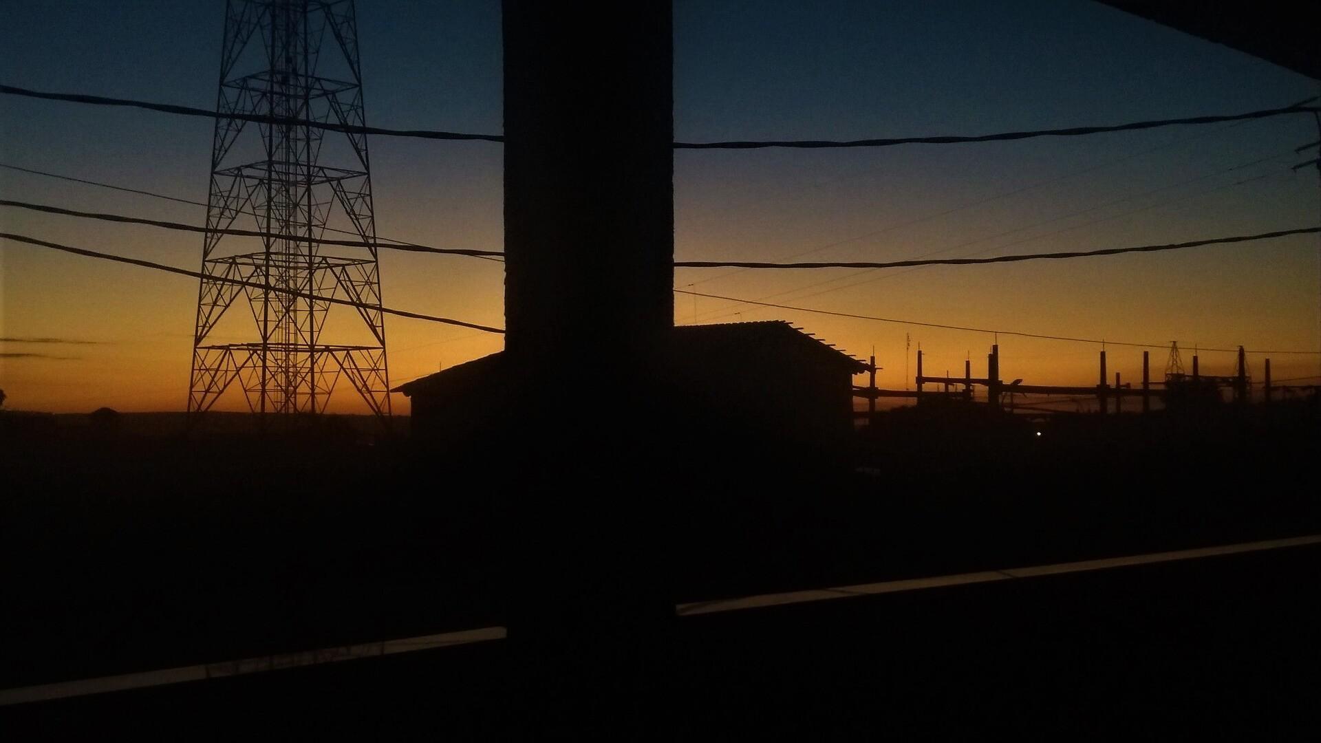 [1920x1080] Sunset behind the houses. | Scrolller