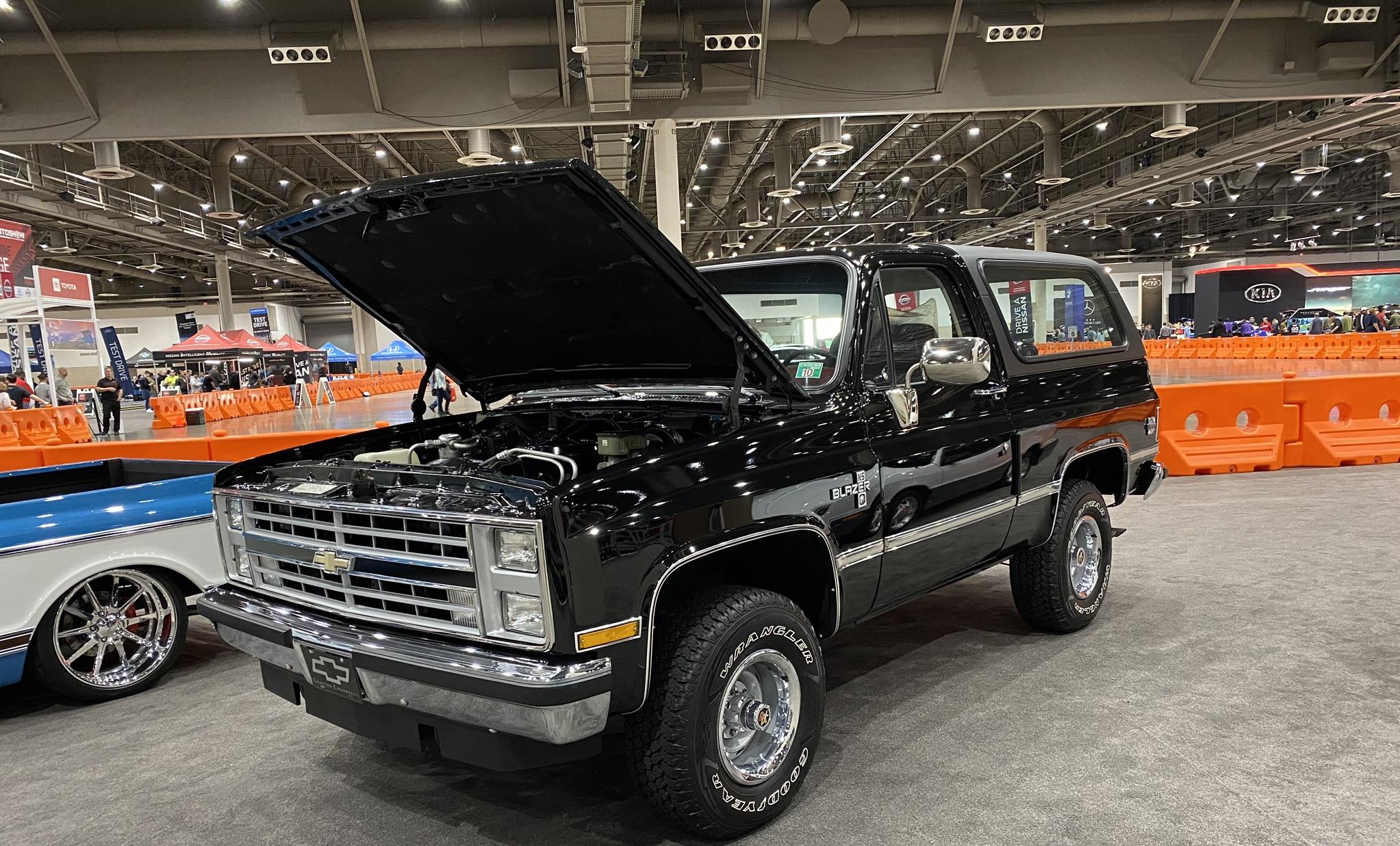 1987 Chevy K-5 | Scrolller