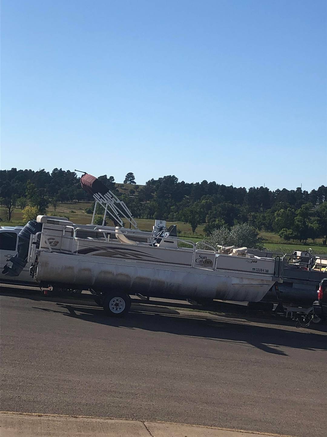 2 days in a row a boat came to Dairy Queen | Scrolller