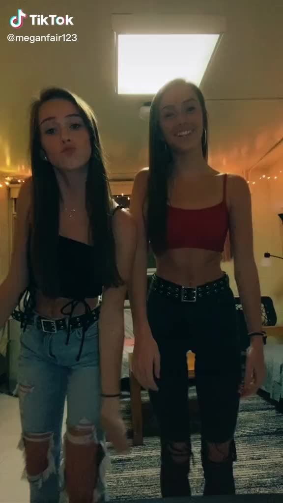 [2] Twins | Scrolller