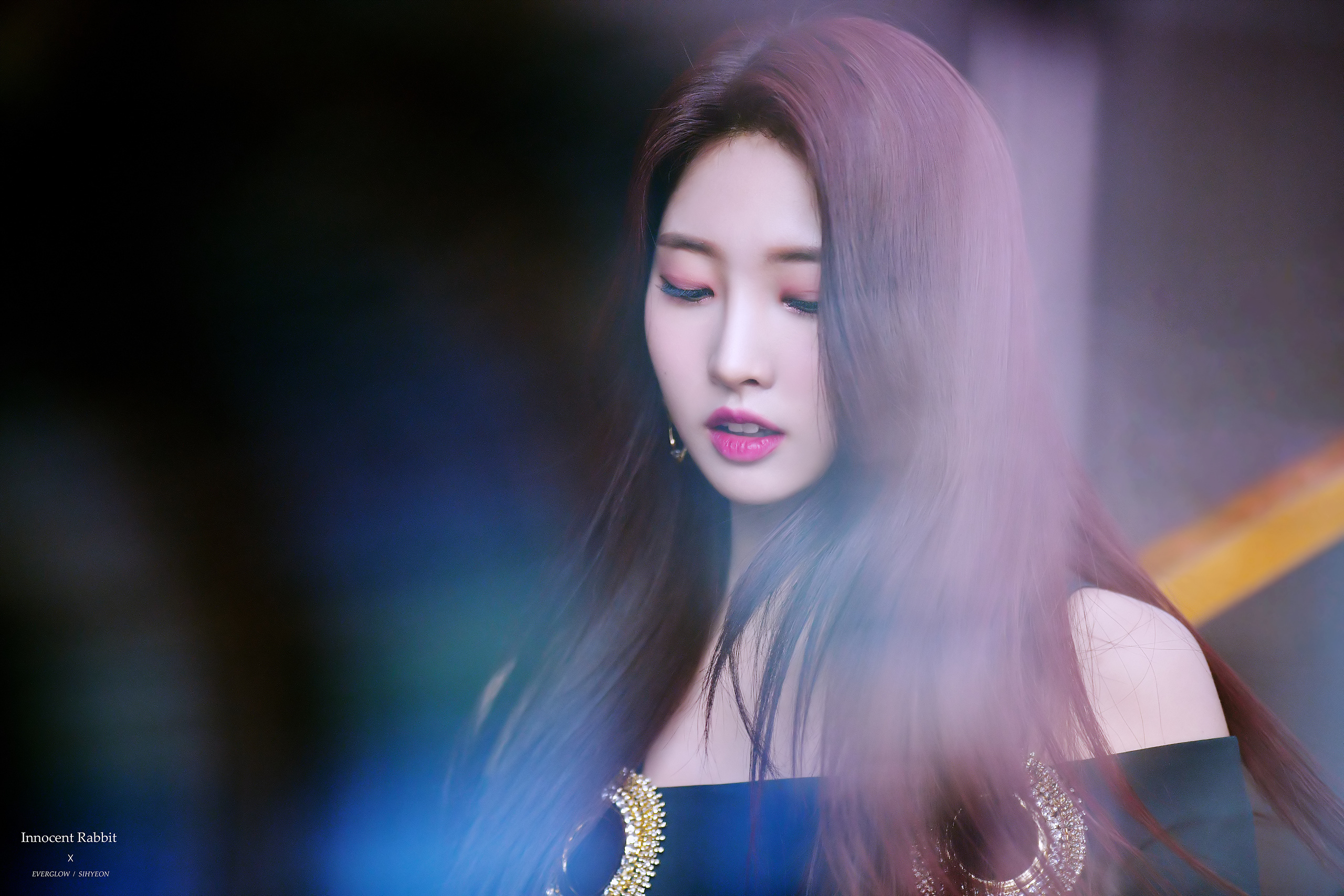 200220 Sihyeon | Scrolller