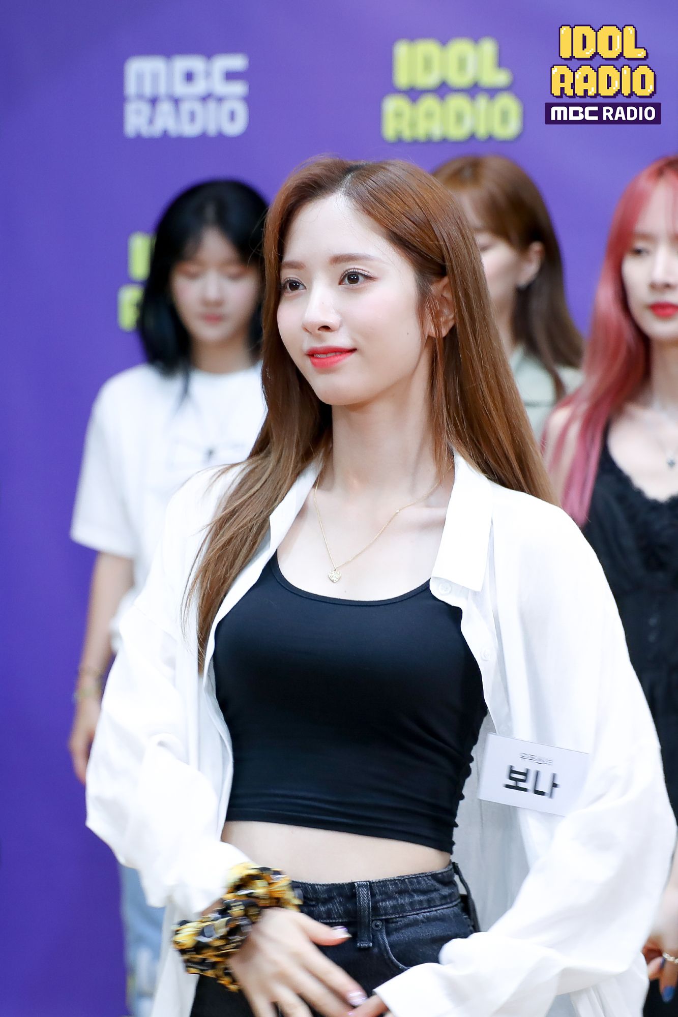 200617 Bona | Scrolller