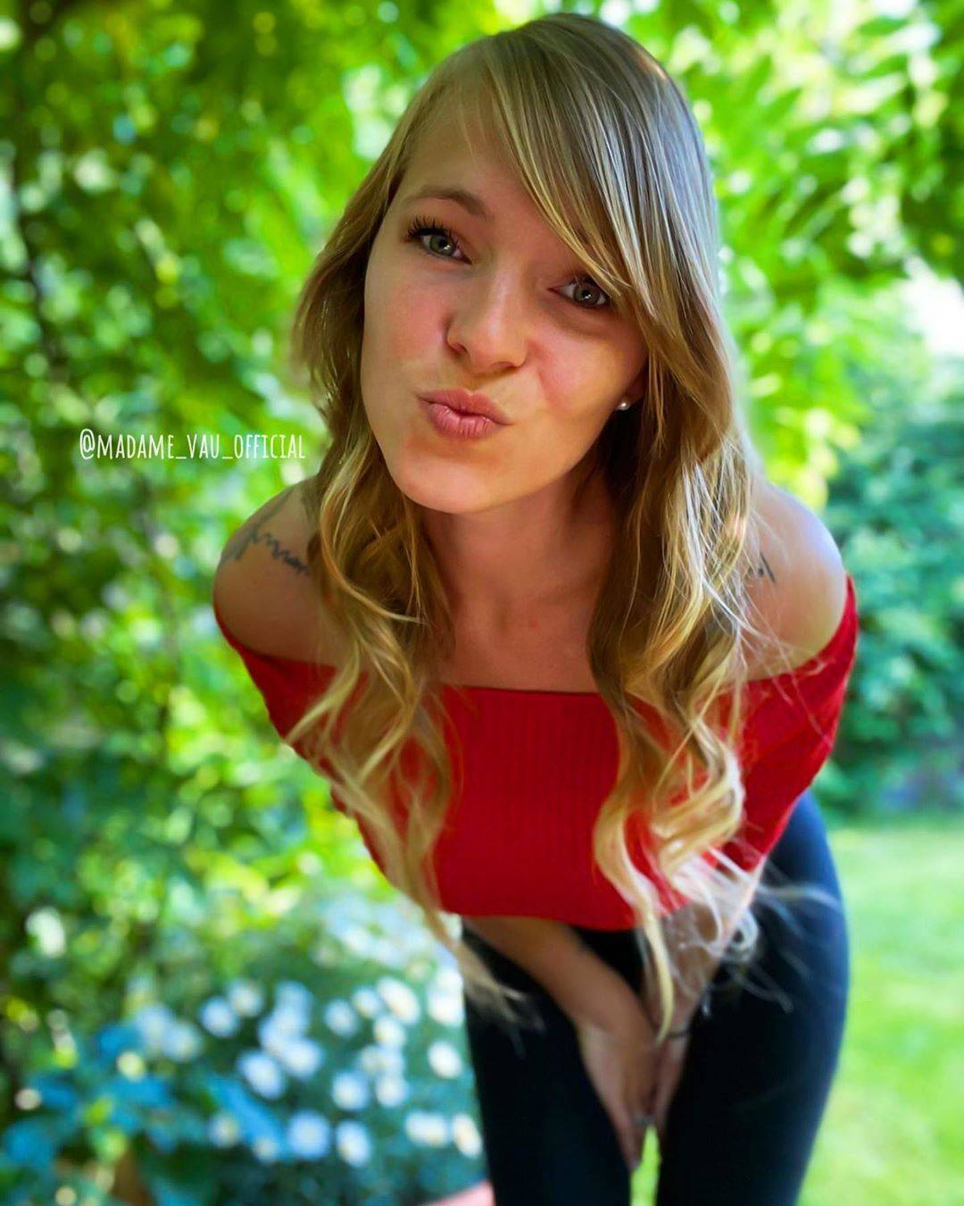 2020 06 05 083412 Madamevauofficial Scrolller 