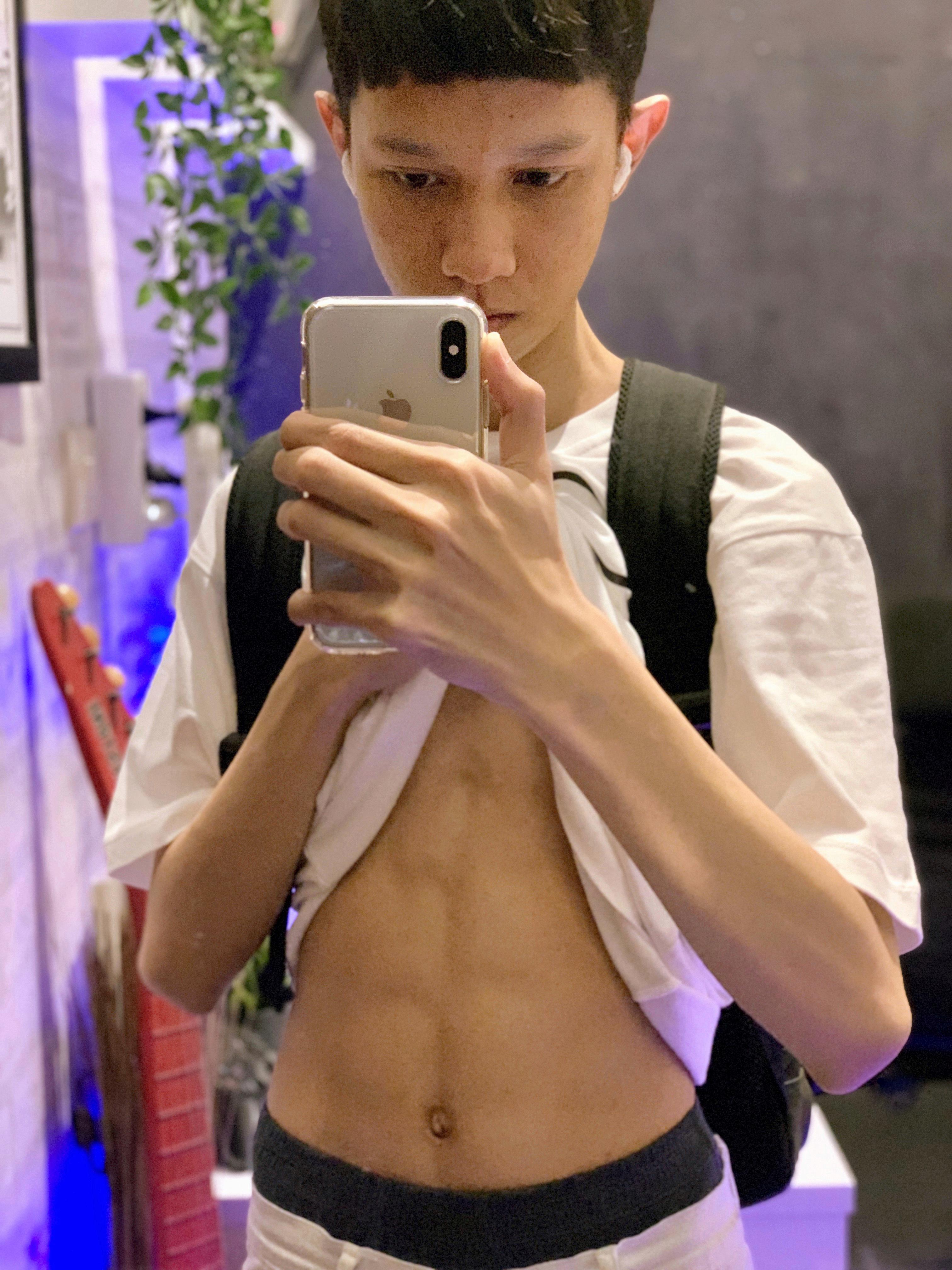 20yo College Twink Back To School Outfit 😈 Scrolller