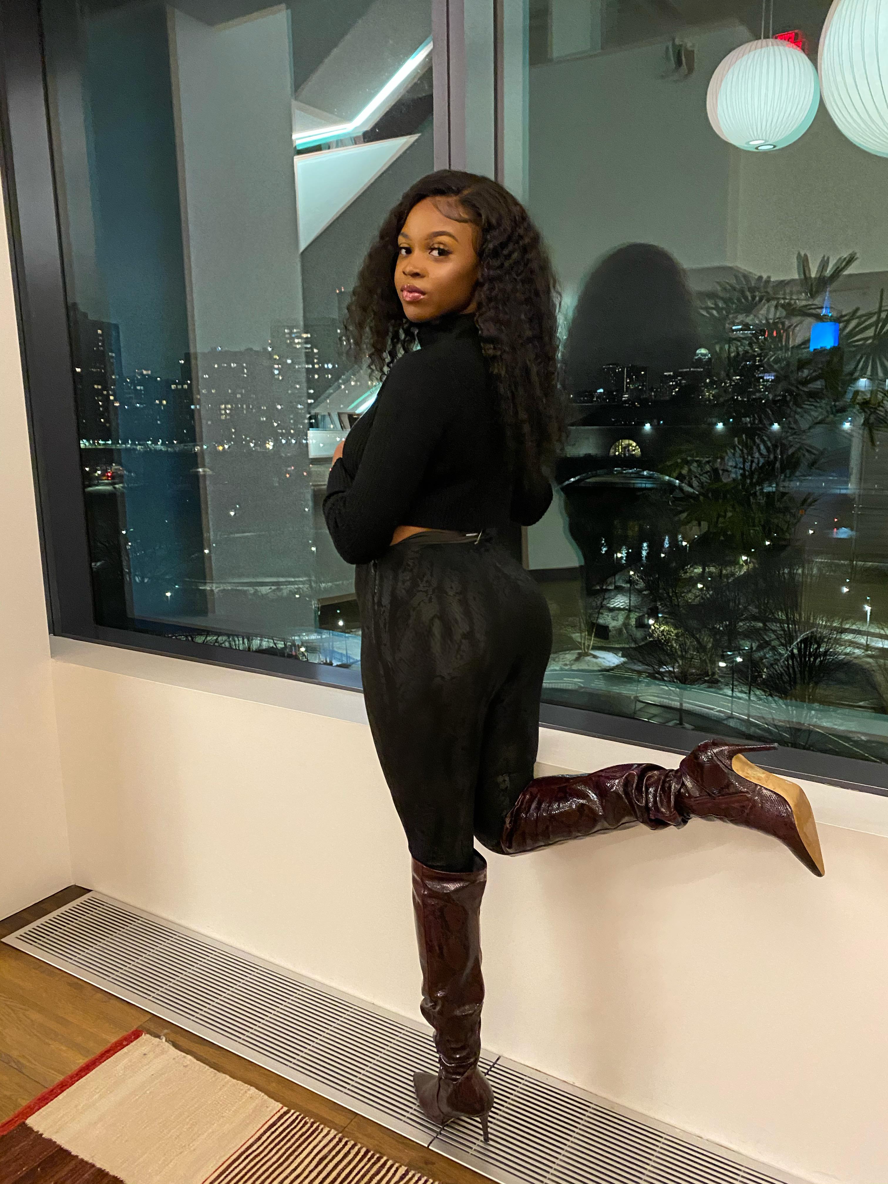 21. Boston [F4M] Choosing ONE frail, closet whore to turn into the ultimate SISSY SLUT bad bitch ...