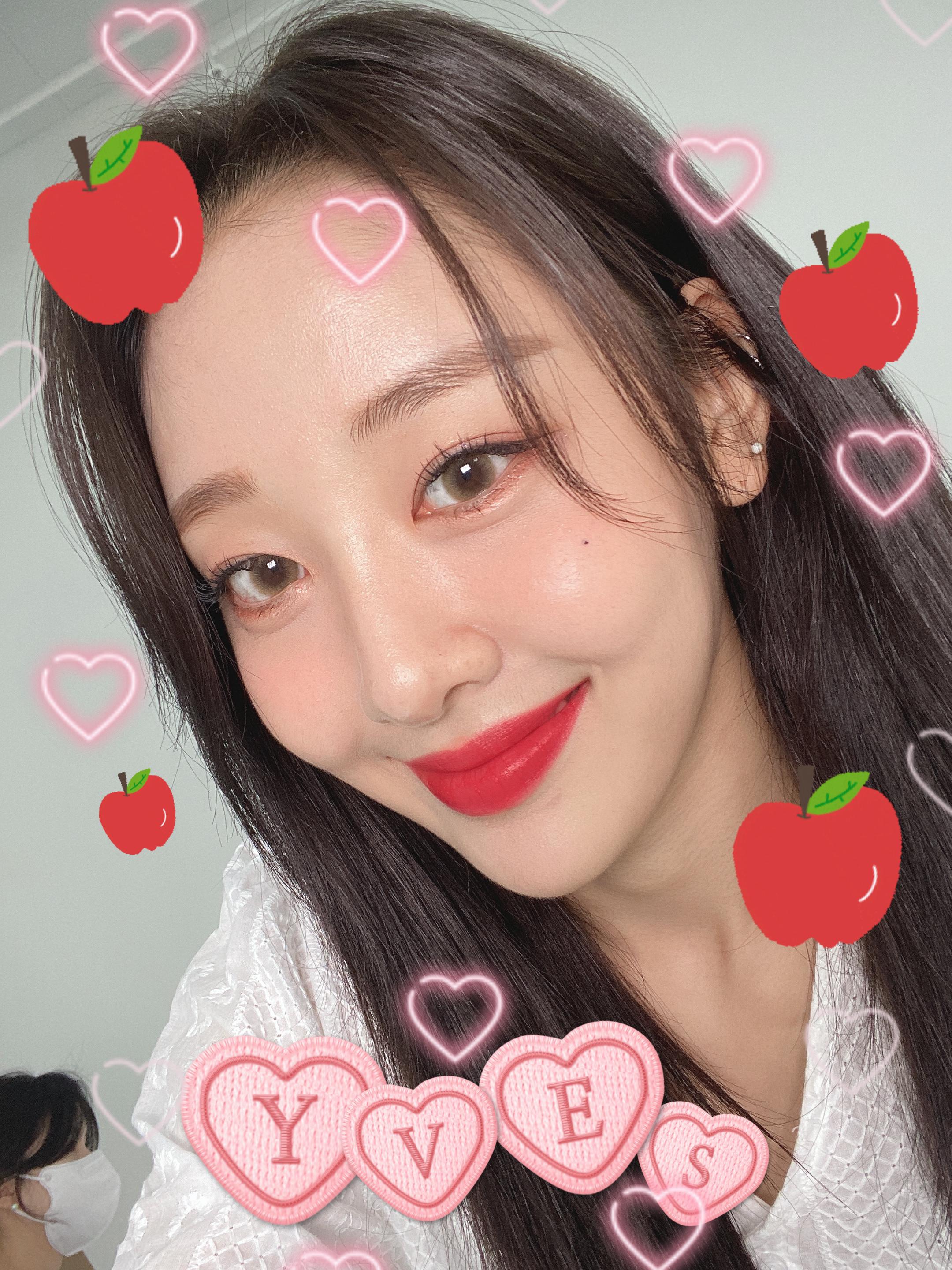 210819 Yves - Fancafe Letter | Scrolller