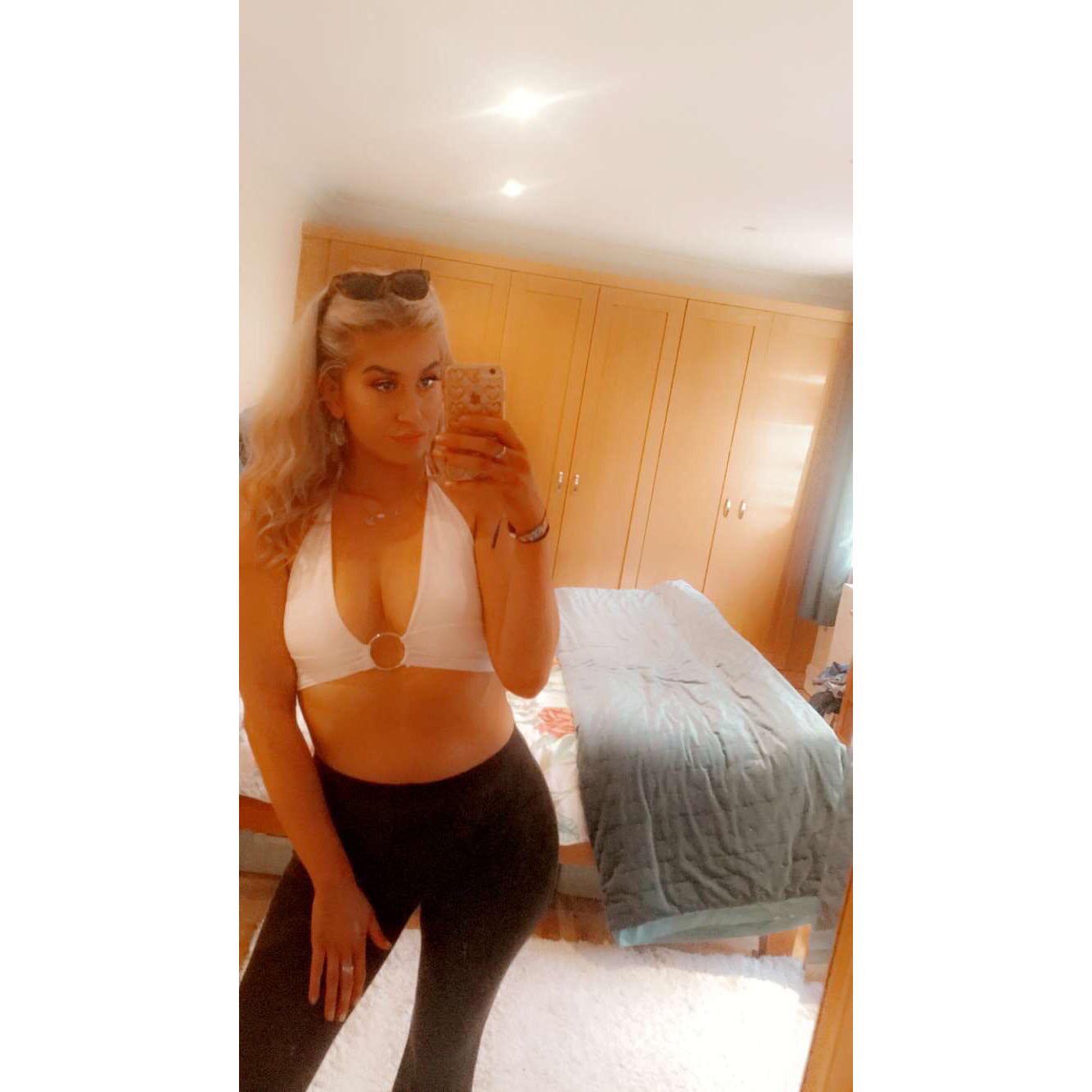 (22) (ONLINE) Princess 👸🏼 Seeking fun & attention.. (GFE) I’m really bored.. and horny. I ...