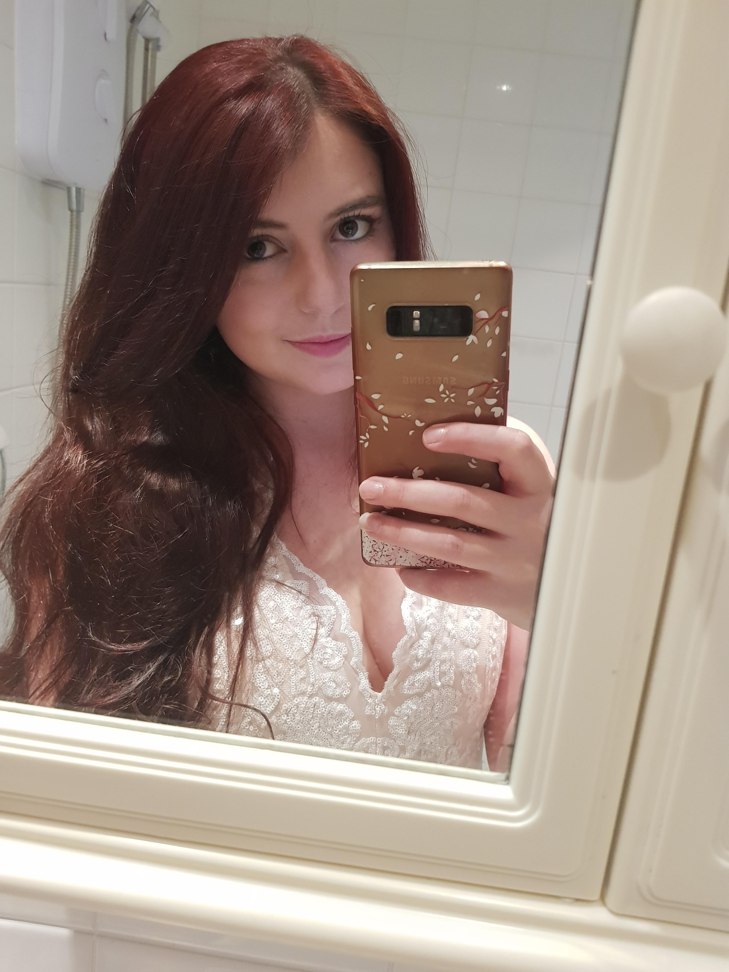 (25) NYE bathroom mirror selfie 💕😂 | Scrolller