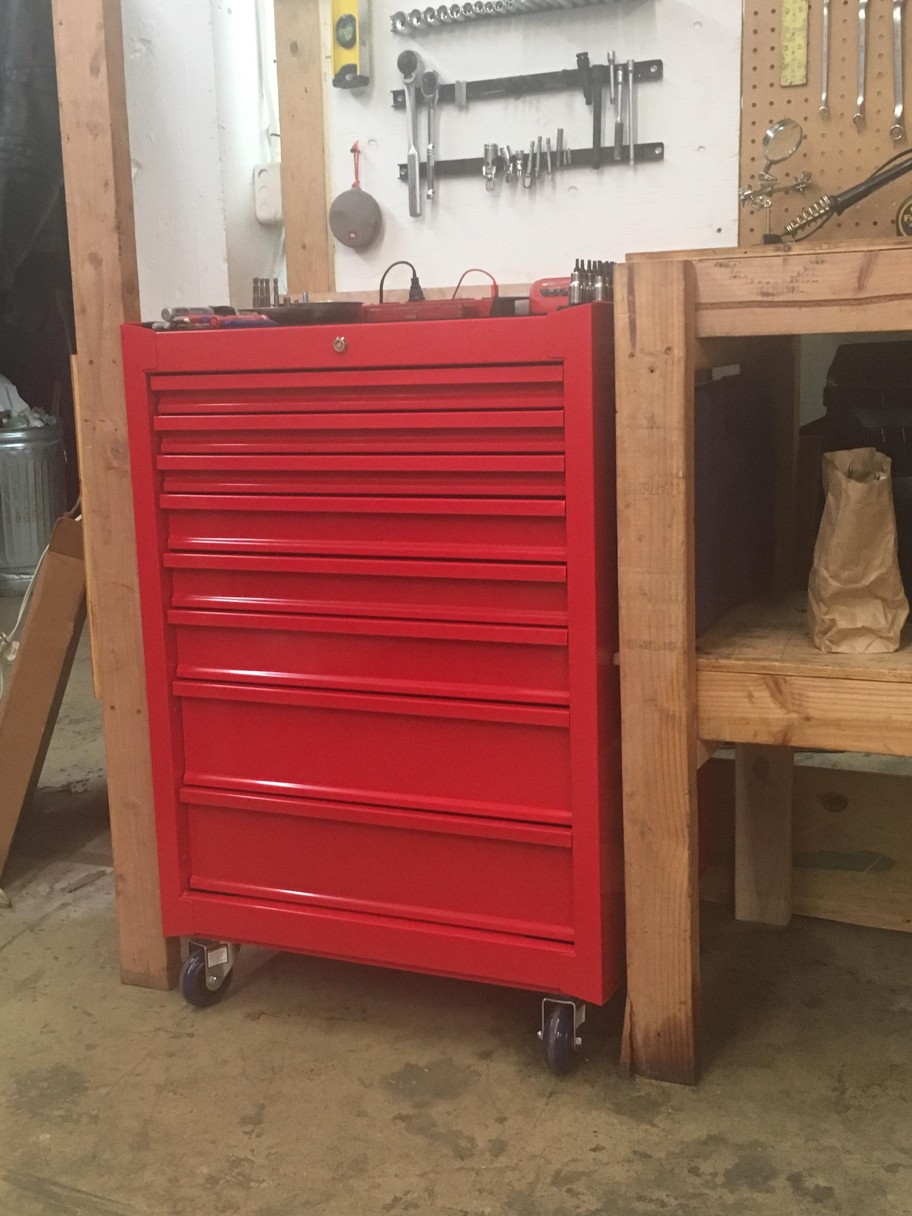 26” box after I stripped aluminum gore off and added 4 250lb swivel casters. | Scrolller