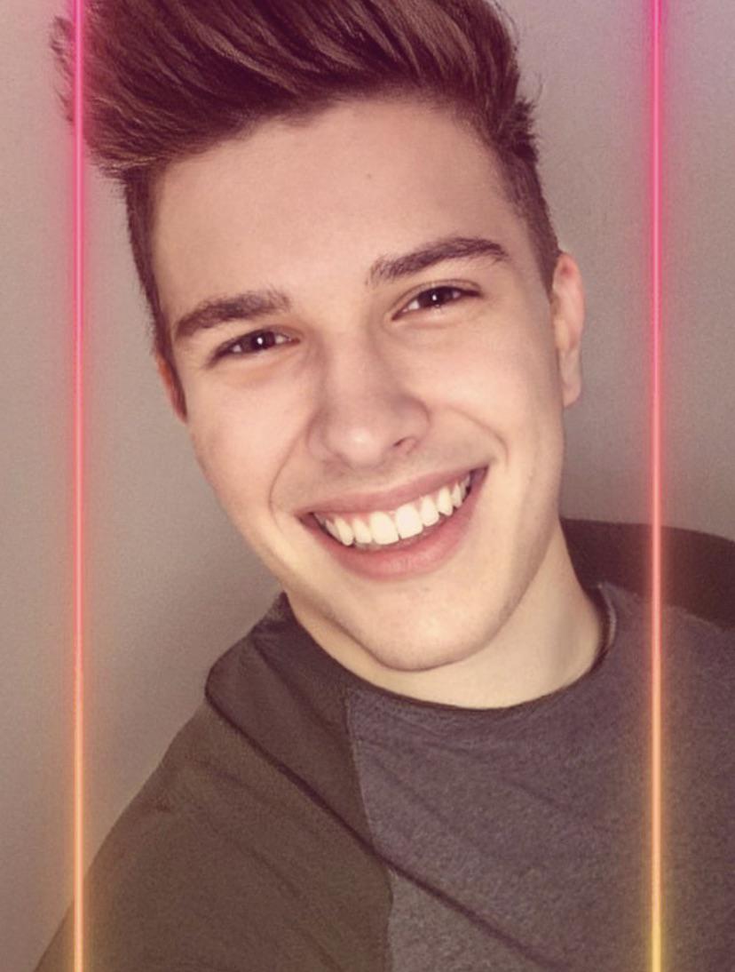 [29] Hit me up…let’s get dirty 💦 [DM Open] | Scrolller