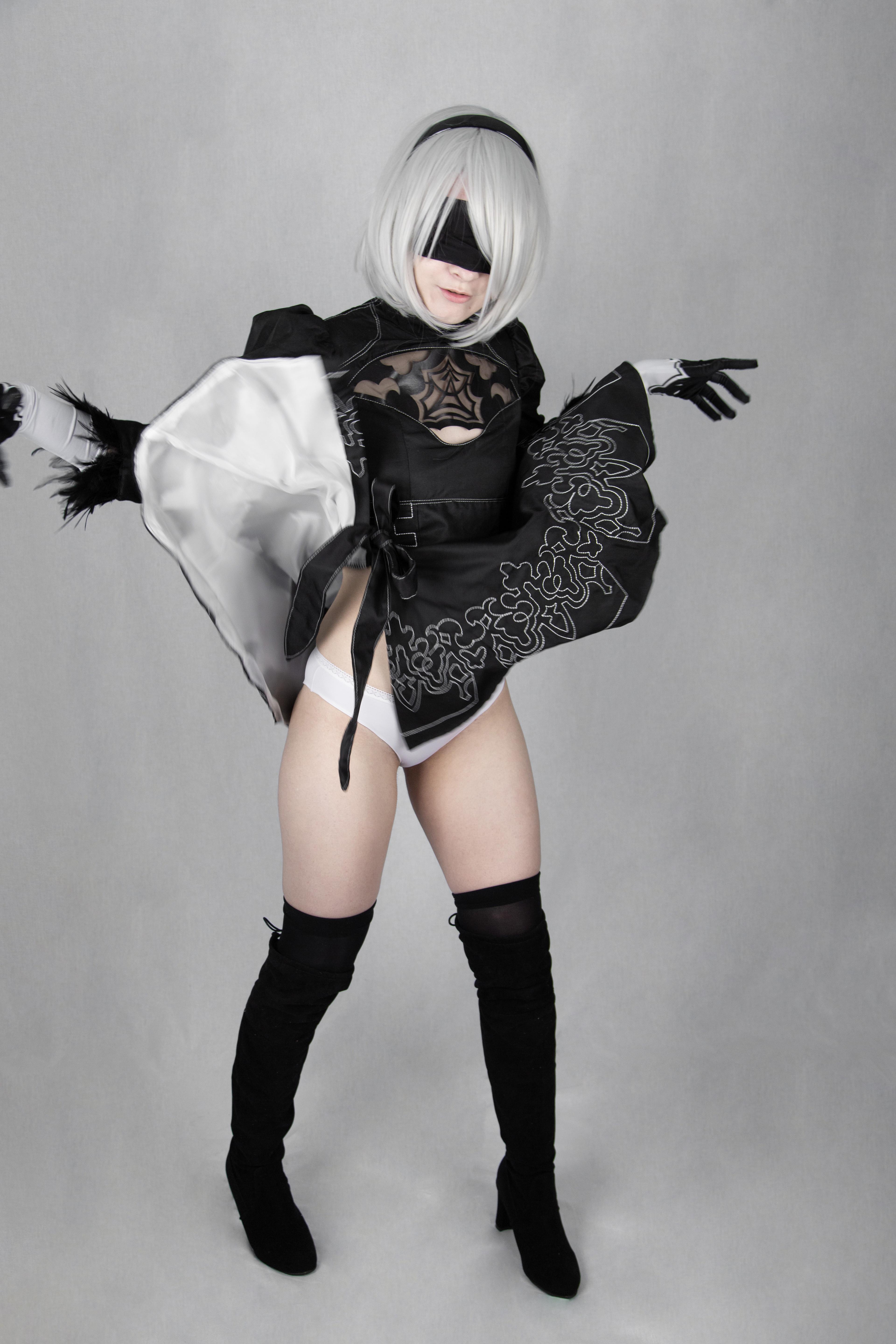 2B by Linofilia | Scrolller