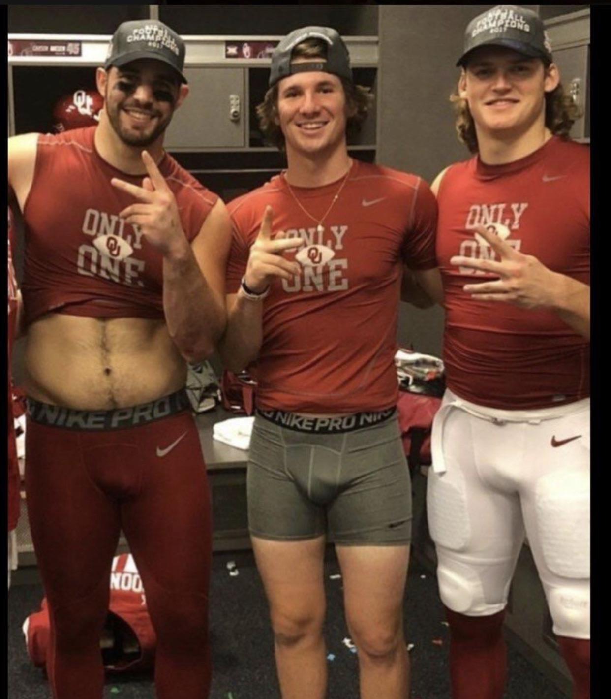 3 bulges | Scrolller