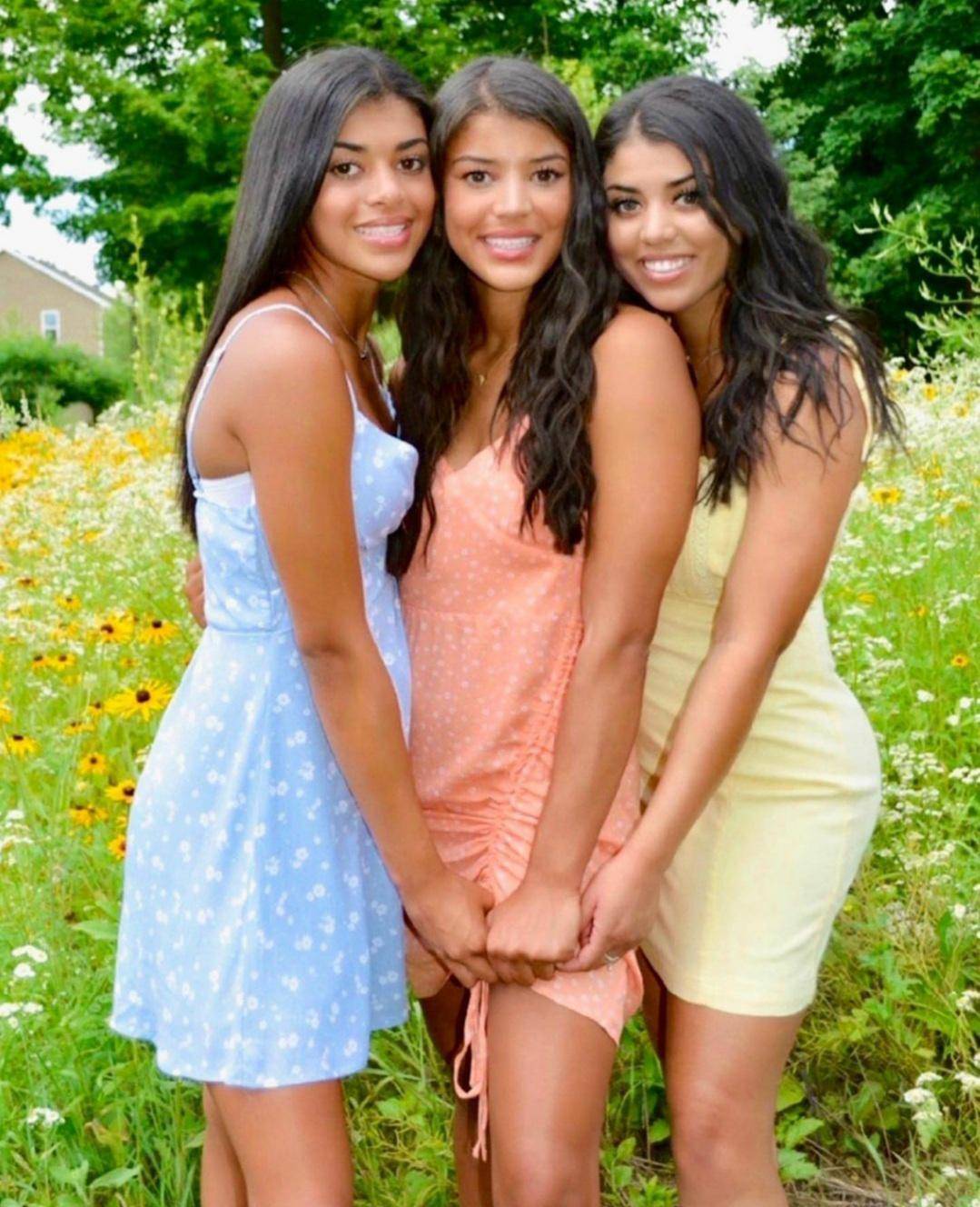 3 sisters | Scrolller