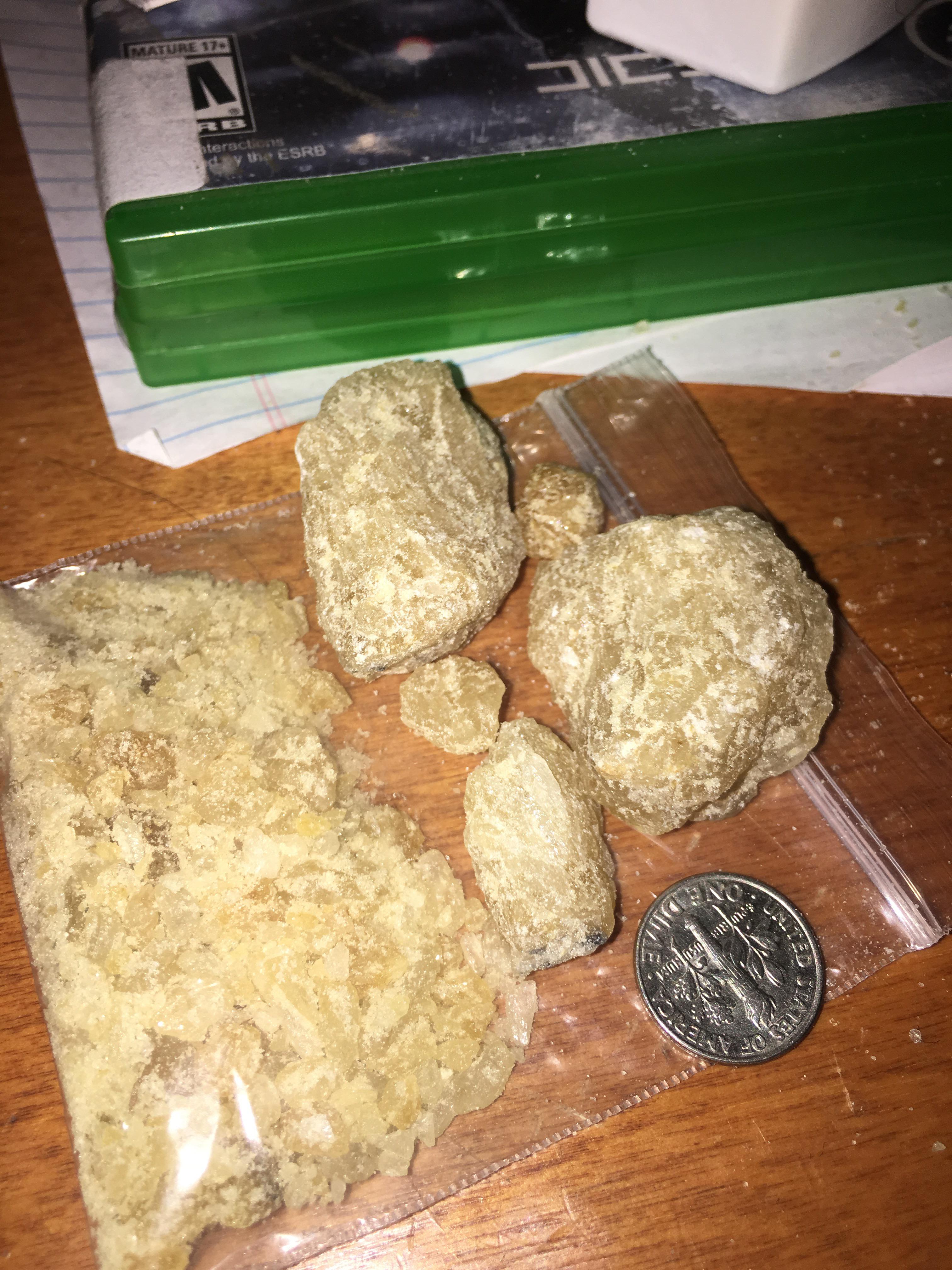 35 Grams straight from those crazy Dutch bastards 😉🇳🇱 | Scrolller