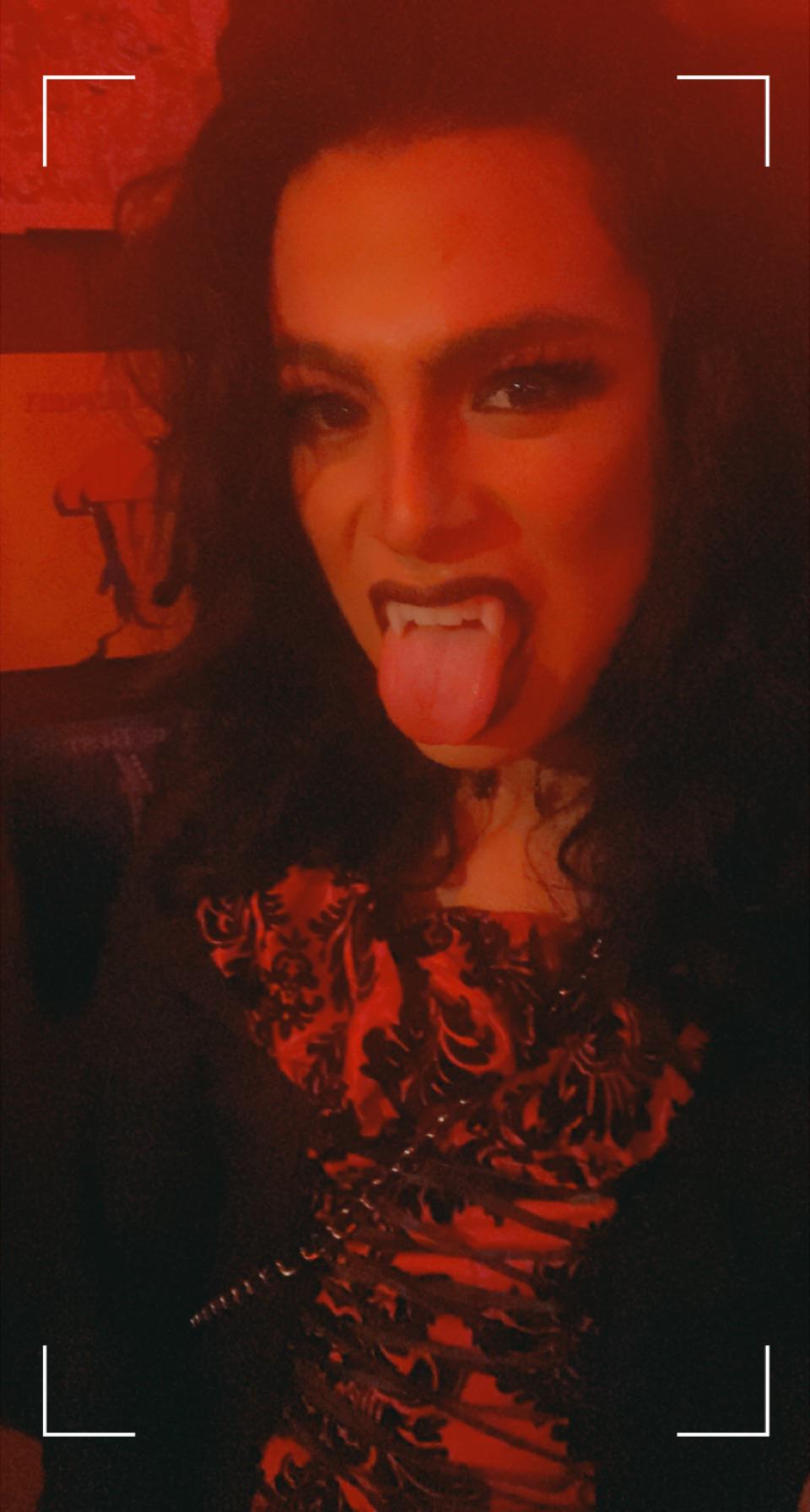 35(Trans M2F) Trans Domme Mistress looking for new single m or f or couples to join swinger ...