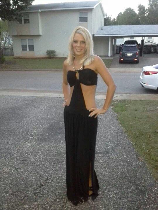 35 year old wife ready to trade | Scrolller