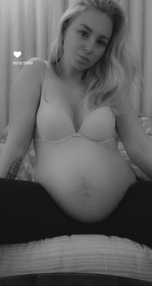 39 weeks tomorrow! OF link on profile! Come and love my body with me and watch me grow😍 | Scrolller