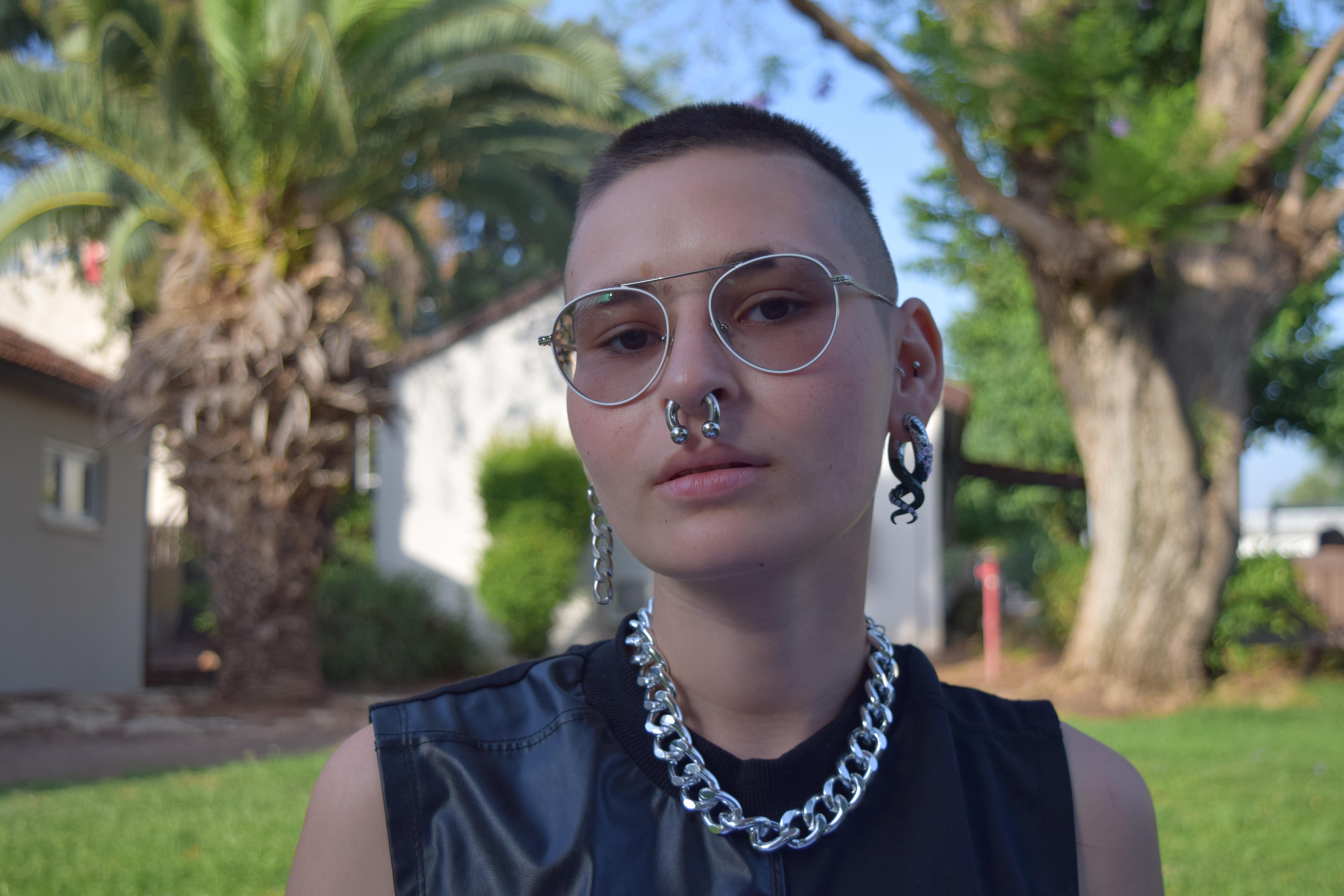 4g septum 0g lobe | Scrolller