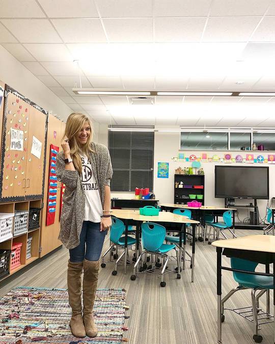 4th Grade Teacher Callie 1 | Scrolller