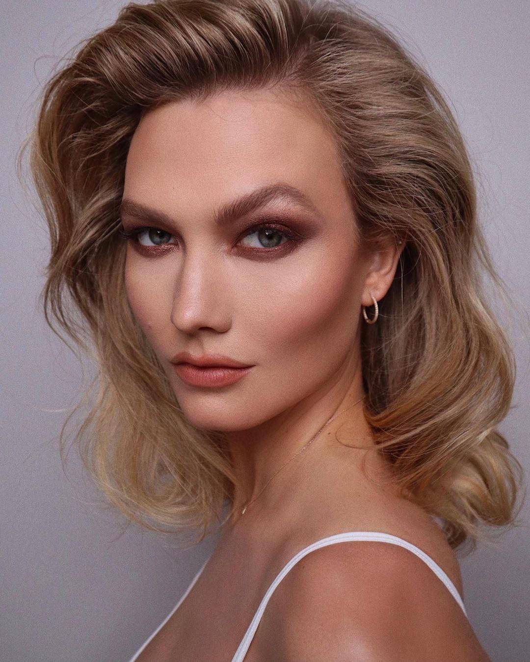 90’s Supermodel Hair (IG jacobrozenberg) | Scrolller