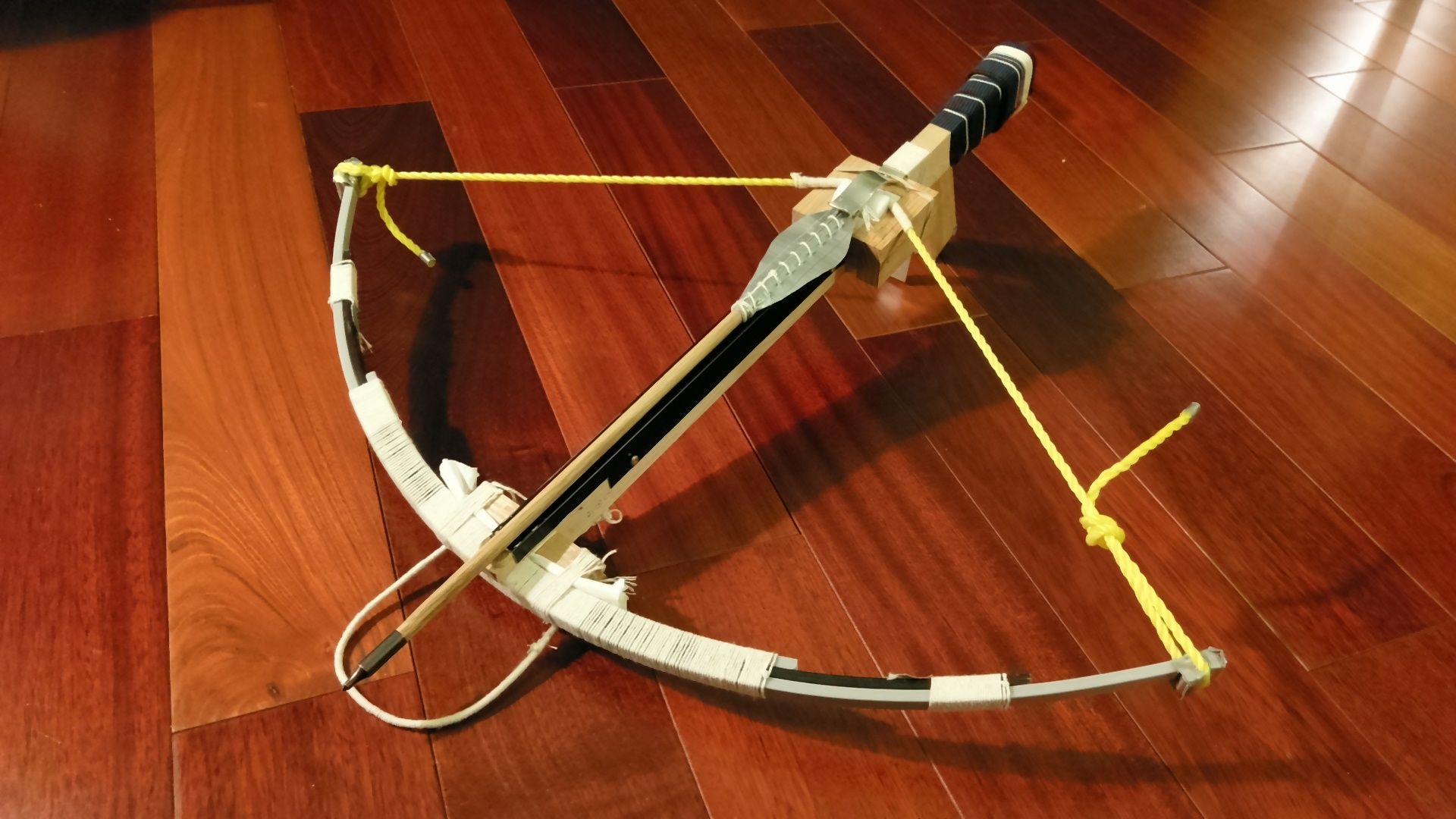 A 60lb draw crossbow I made last year. | Scrolller