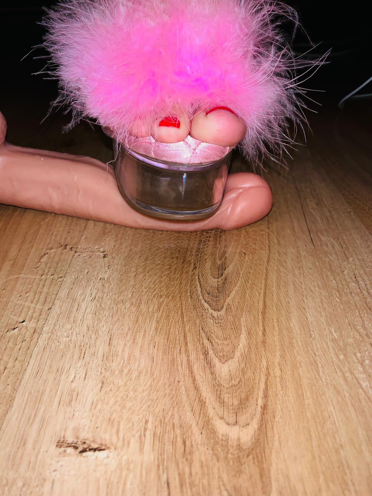 A bit Domme’ish😈 | Scrolller