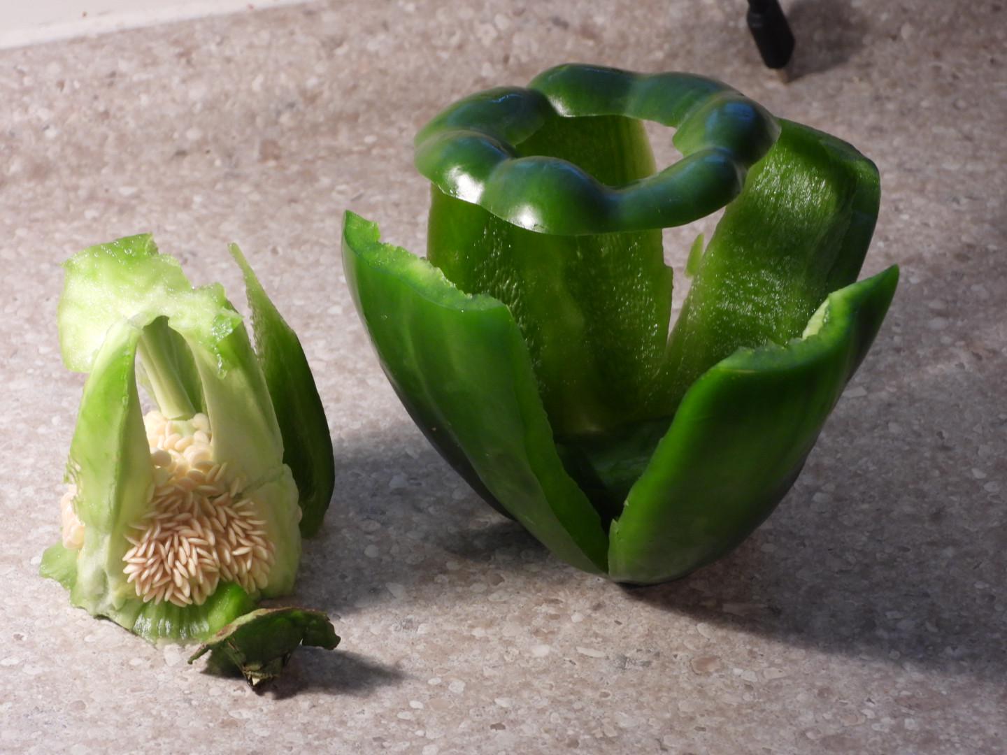 A ''deboned'' bell pepper | Scrolller