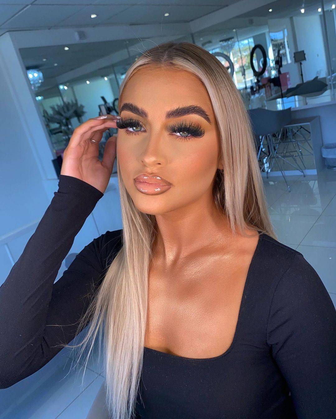 A full face | Scrolller