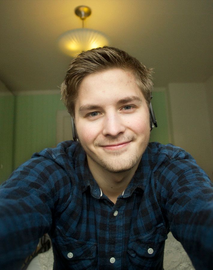 A hug please! | Scrolller