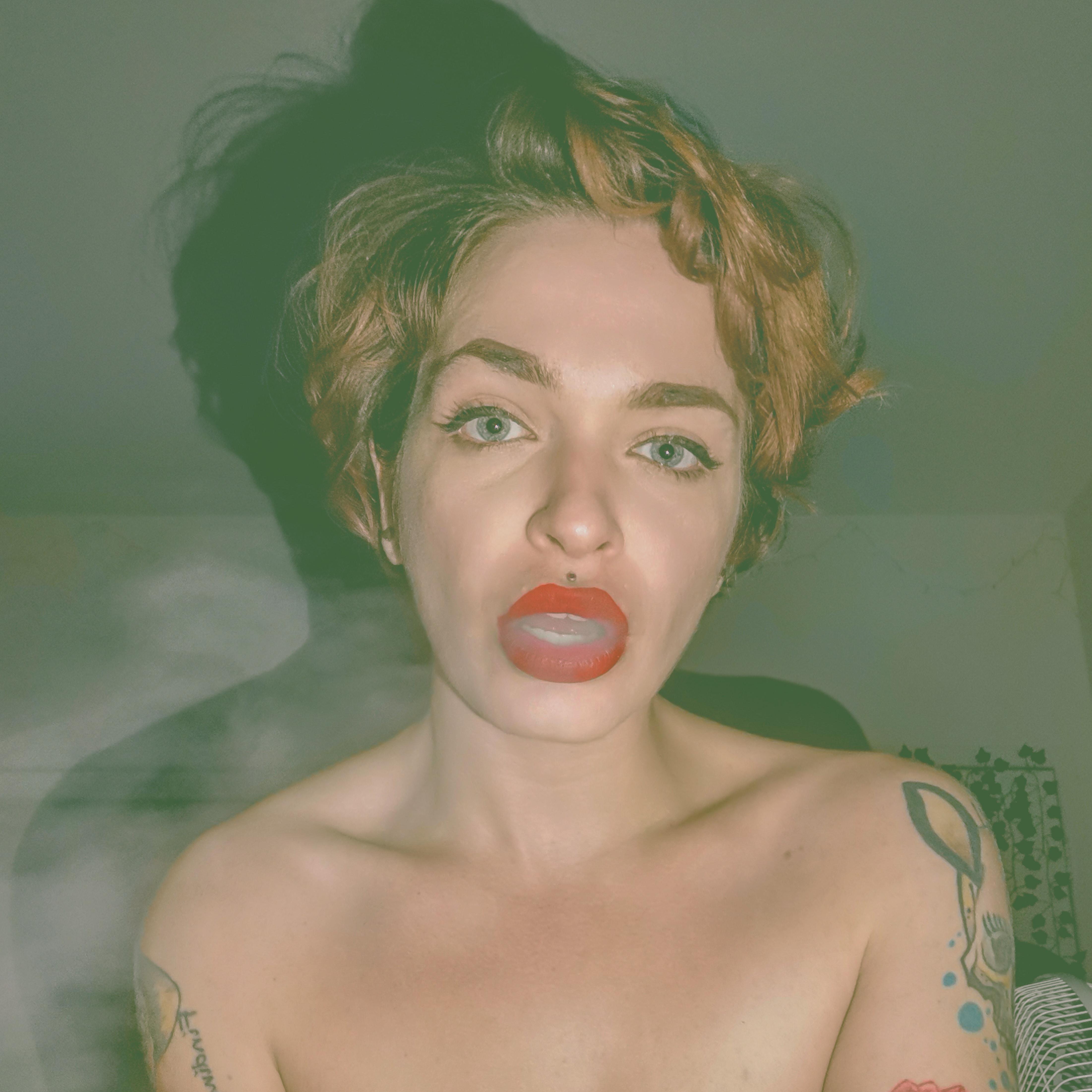 A midnight selfie | Scrolller