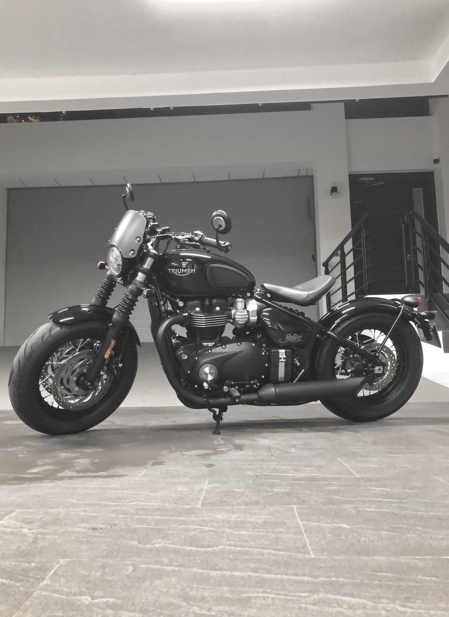 A shot of my Triumph Bobber Black | Scrolller