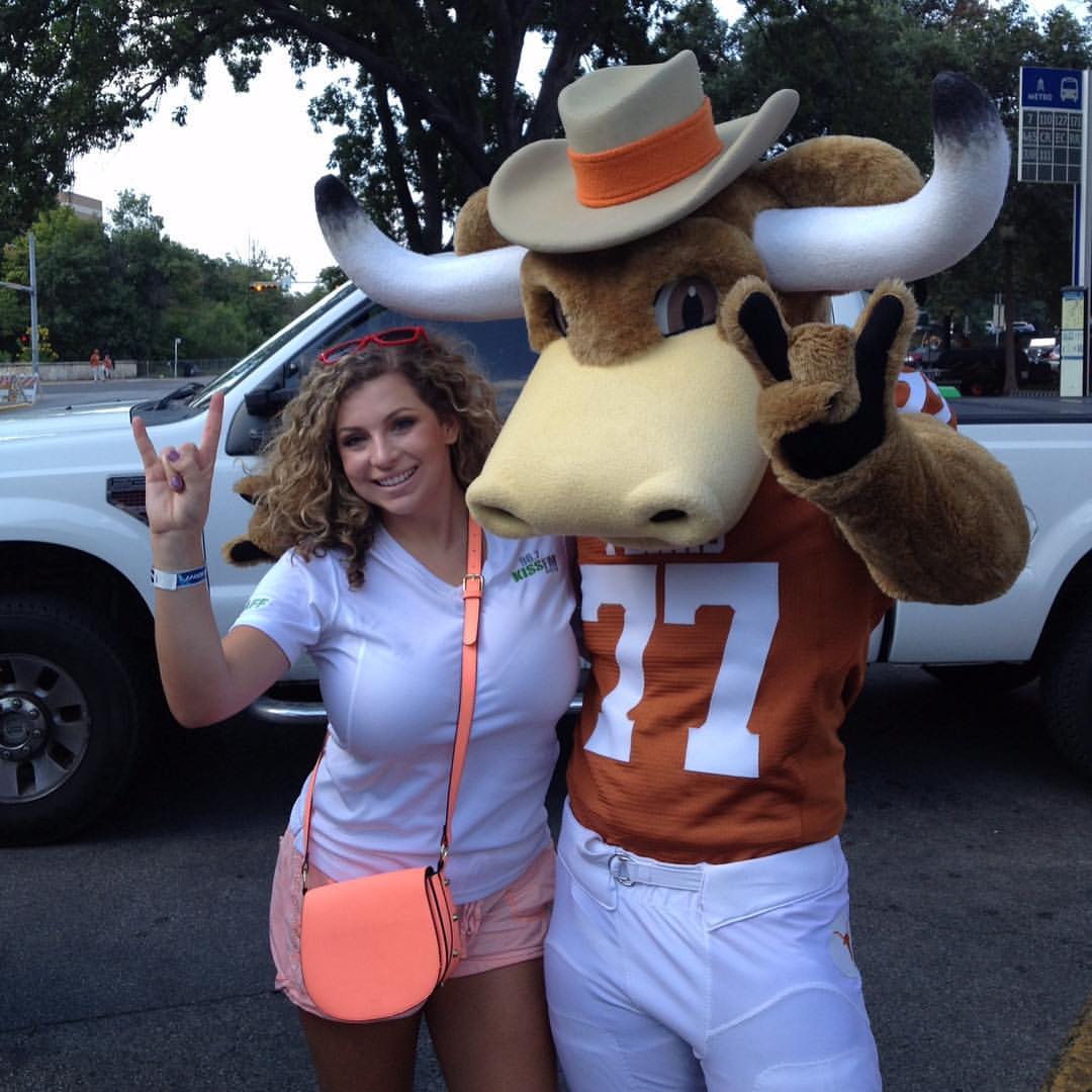 A truely rare sight, Alex wearing a bra 😱😱 | Scrolller