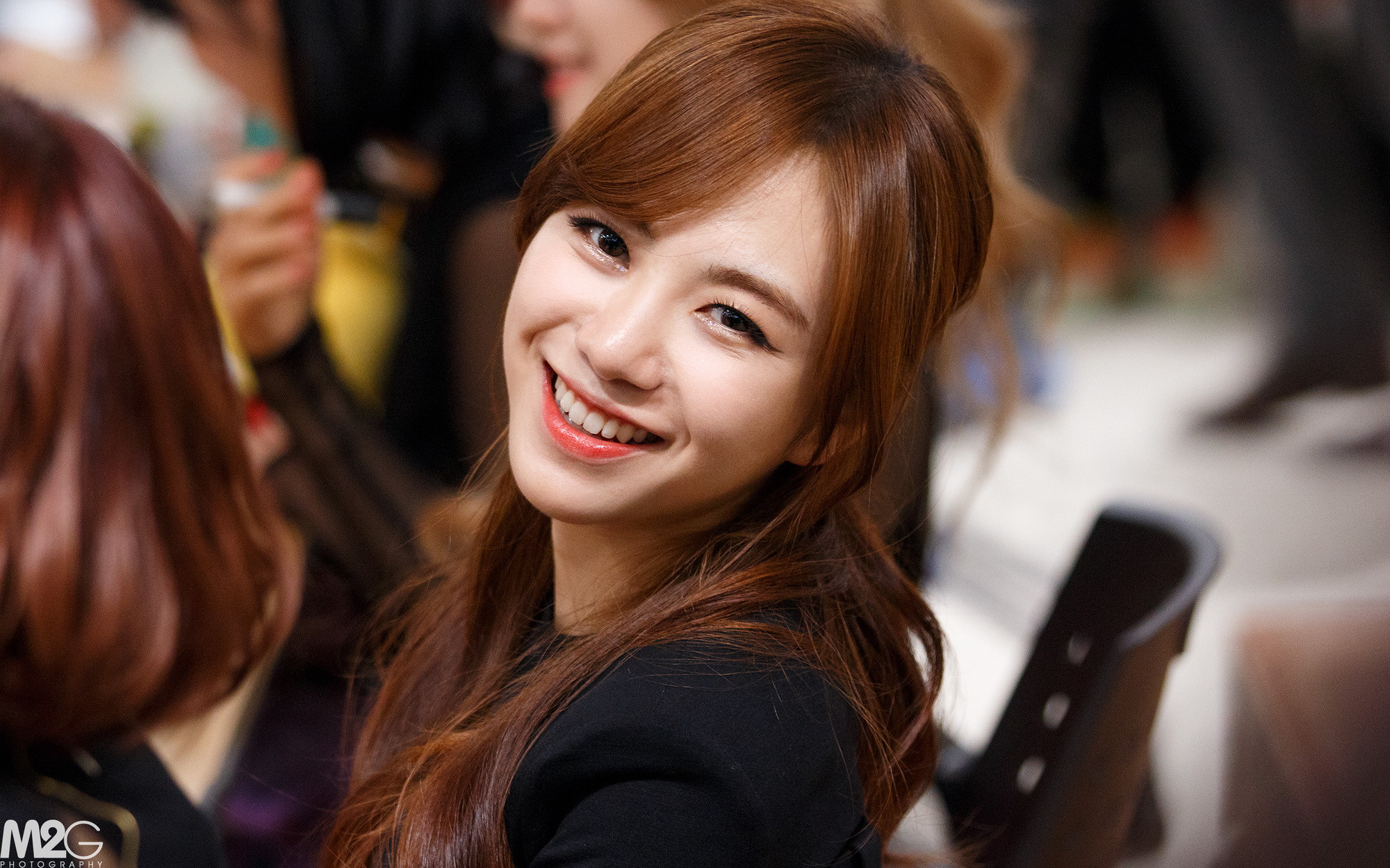 a very happy mina | Scrolller