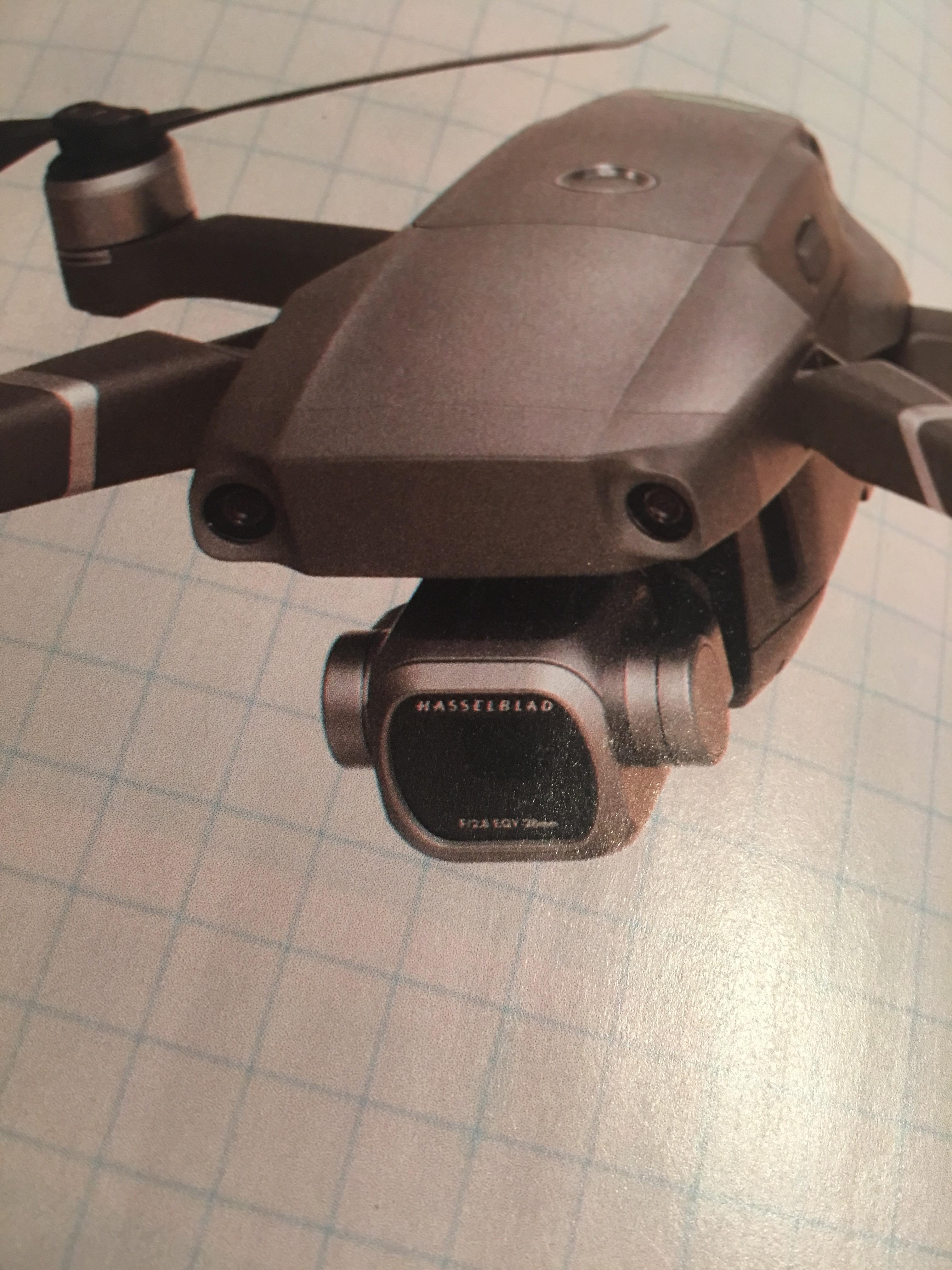 A very shocked drone | Scrolller