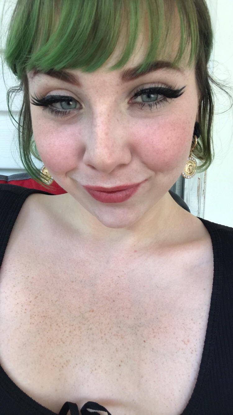 Oh hi (: | Scrolller