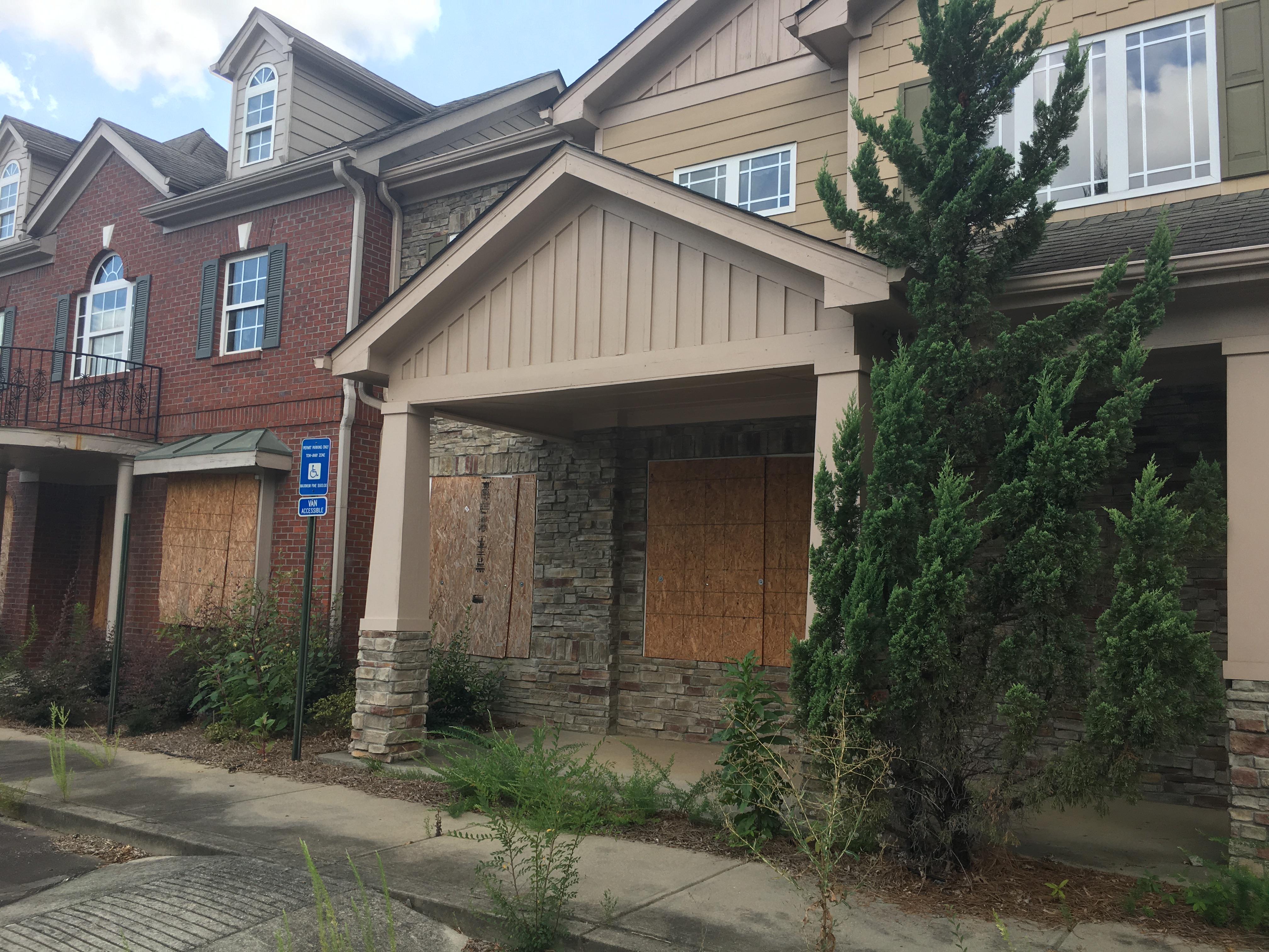 Abandoned buildings | Scrolller