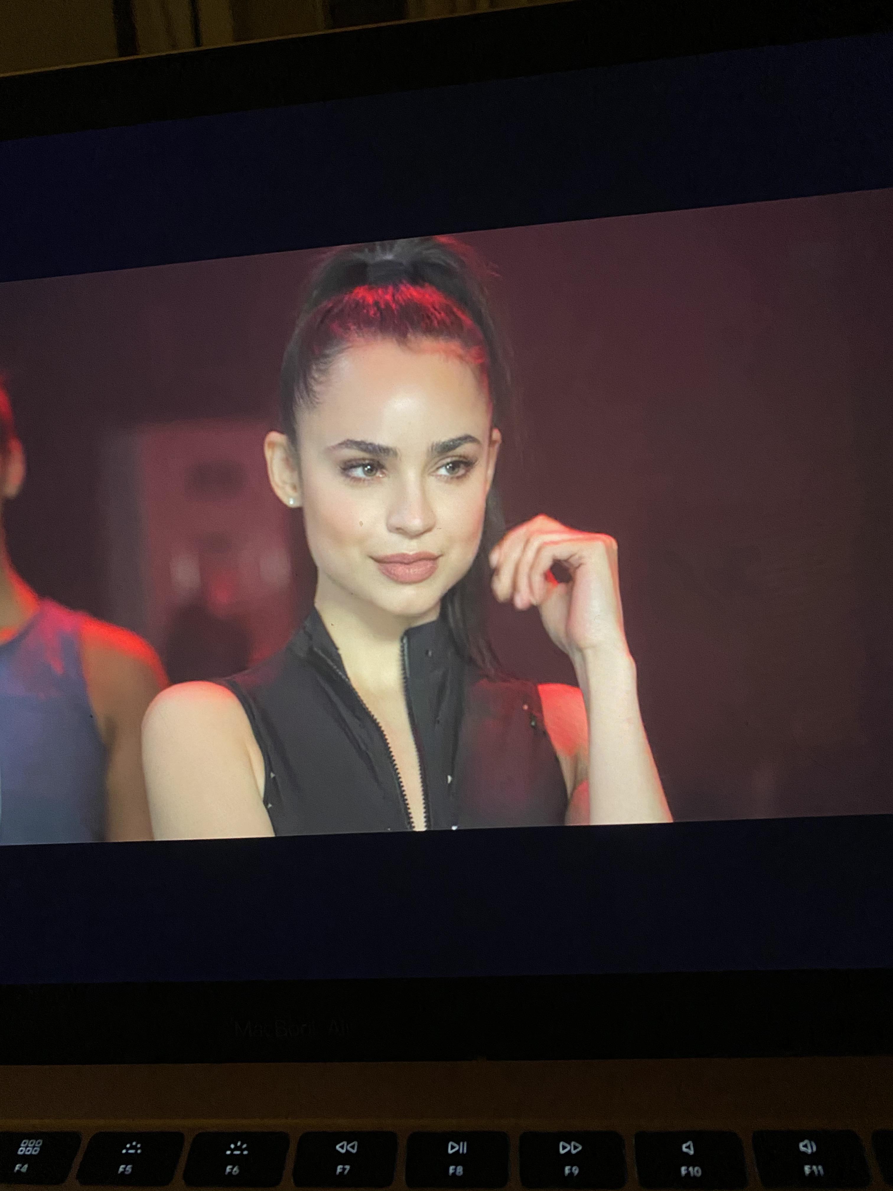 Absolute queen 👑 | Scrolller