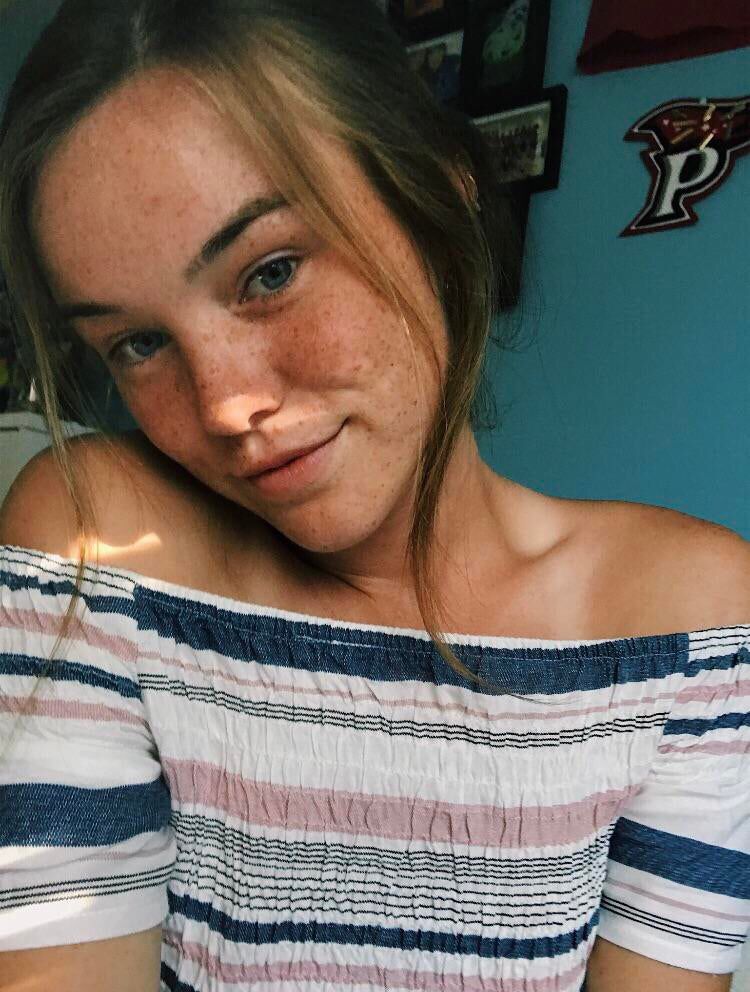 Adorable and ready to receive | Scrolller