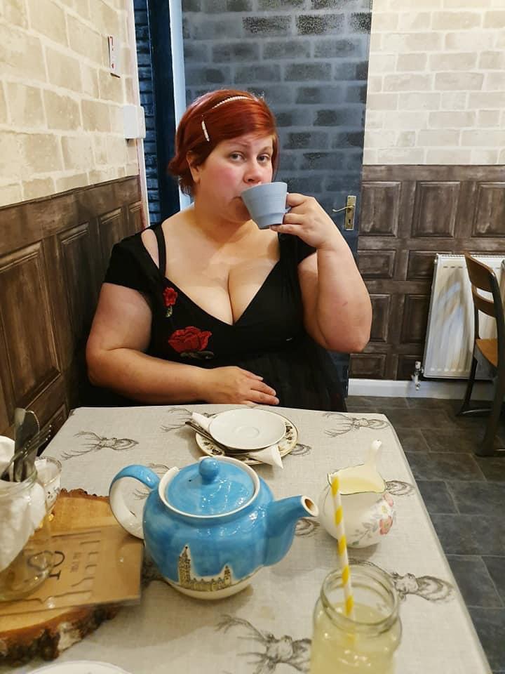 Afternoon Tea 😇 | Scrolller