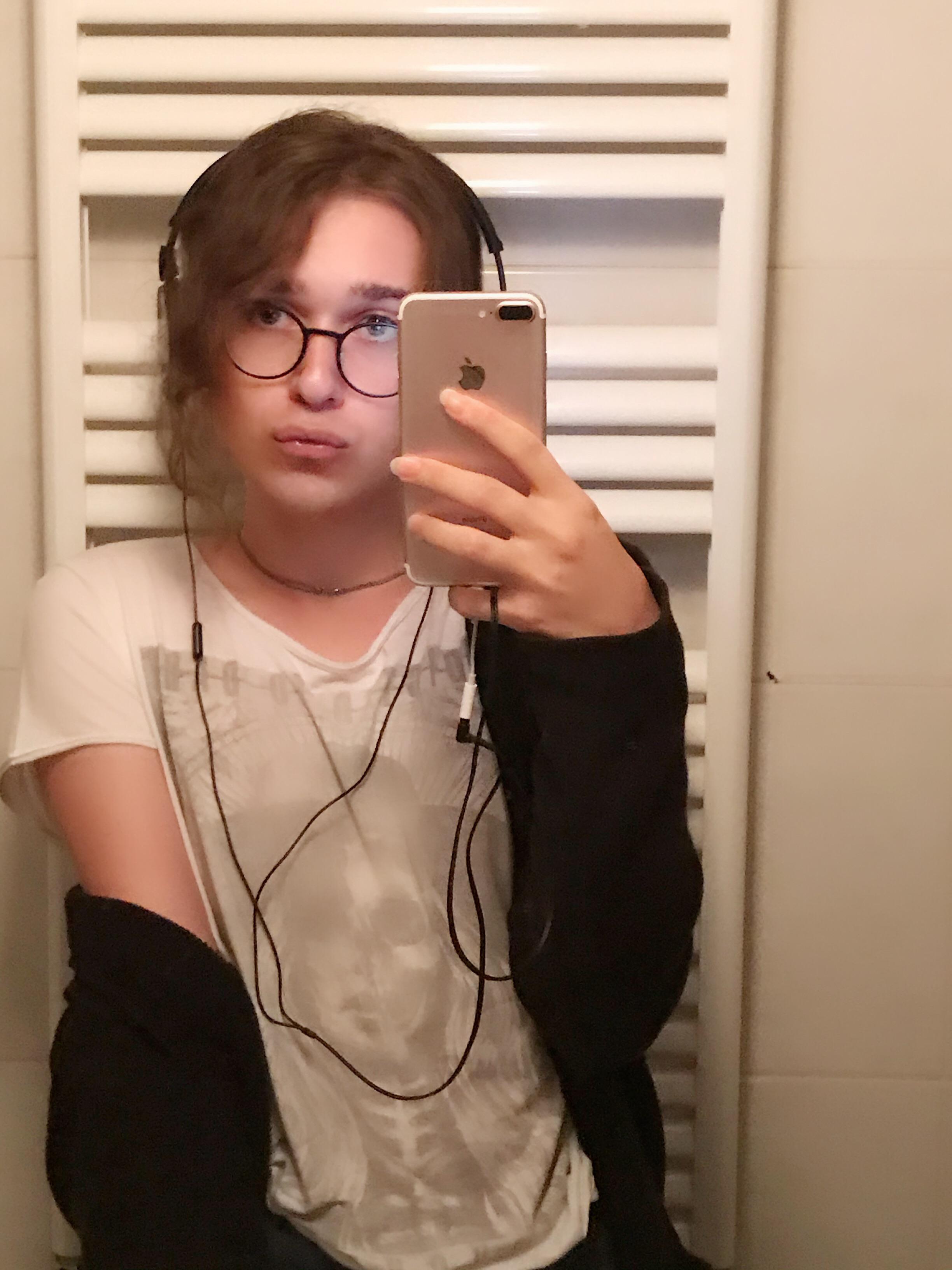 Age/gender me? 😸 | Scrolller