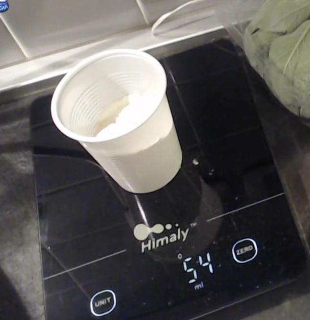 Ah così senza vergogna? In live?? | Scrolller