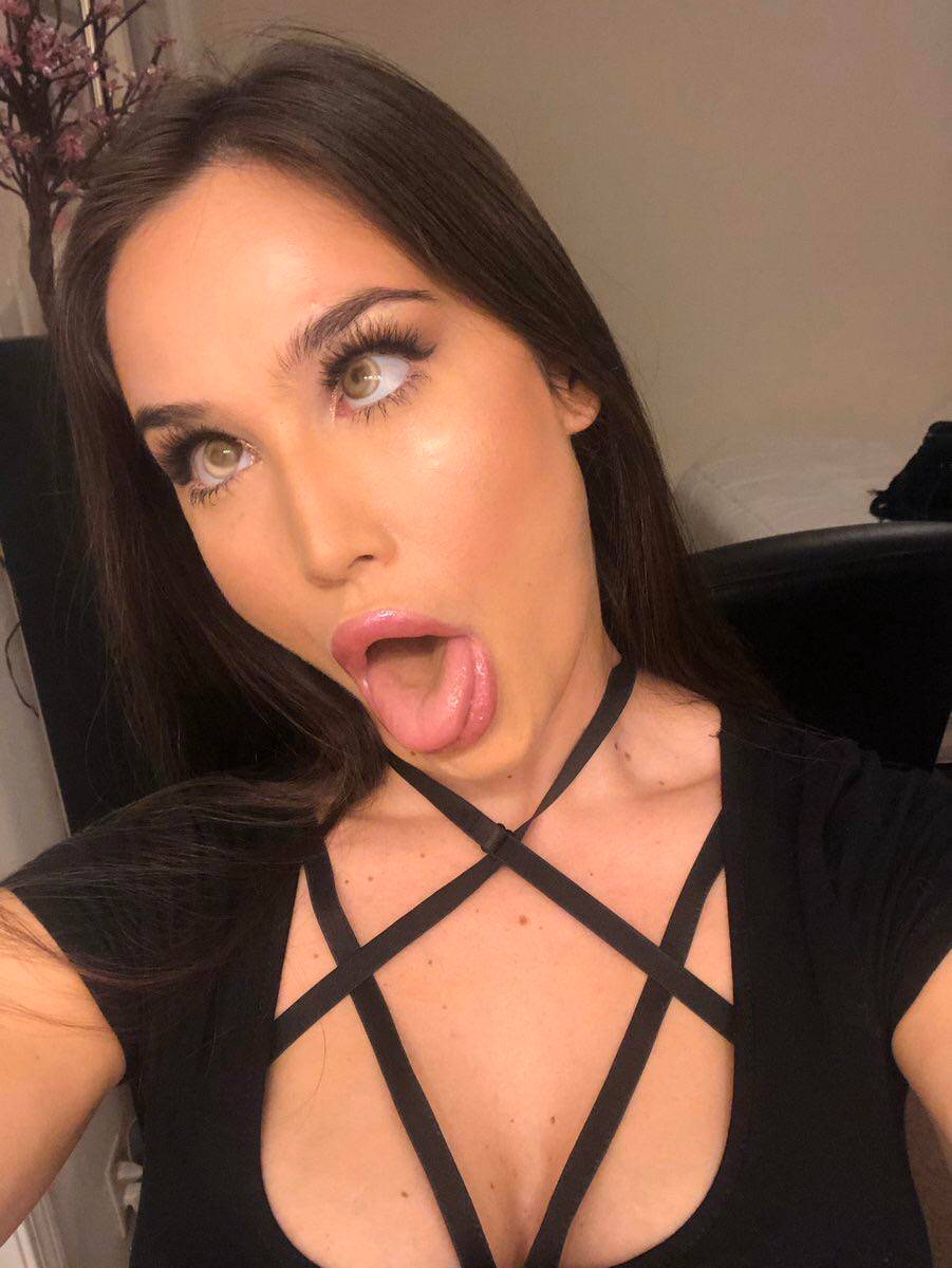 Ahegao 😜 | Scrolller
