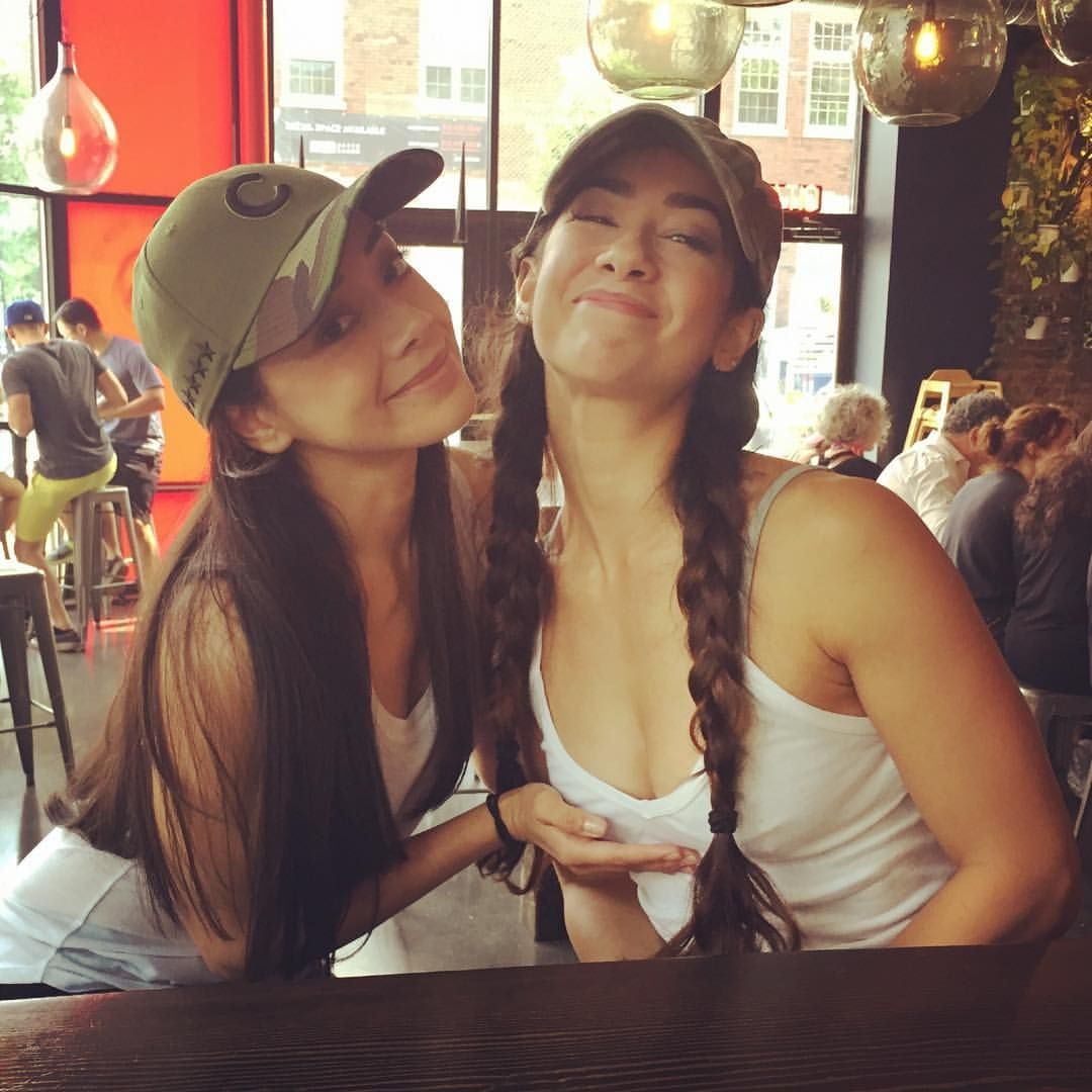 Aimee Grabbing Her Friend's Boob | Scrolller