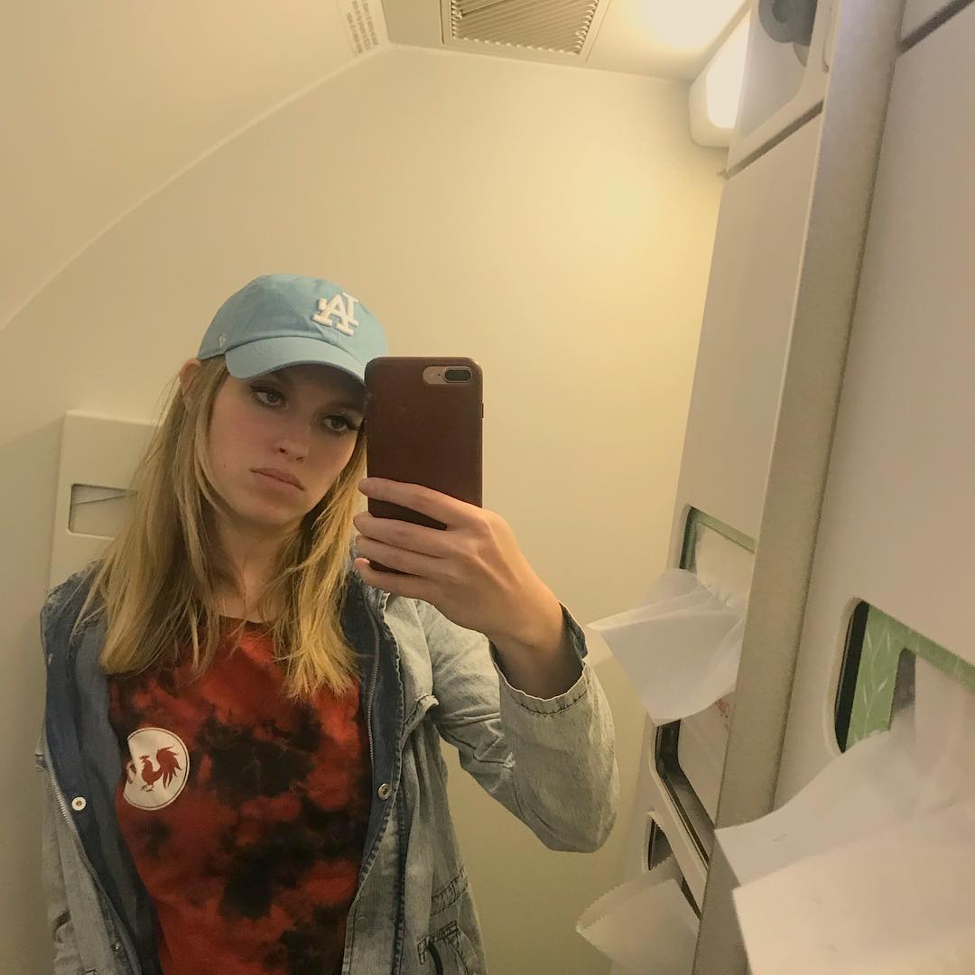 Airplane Bathroom | Scrolller