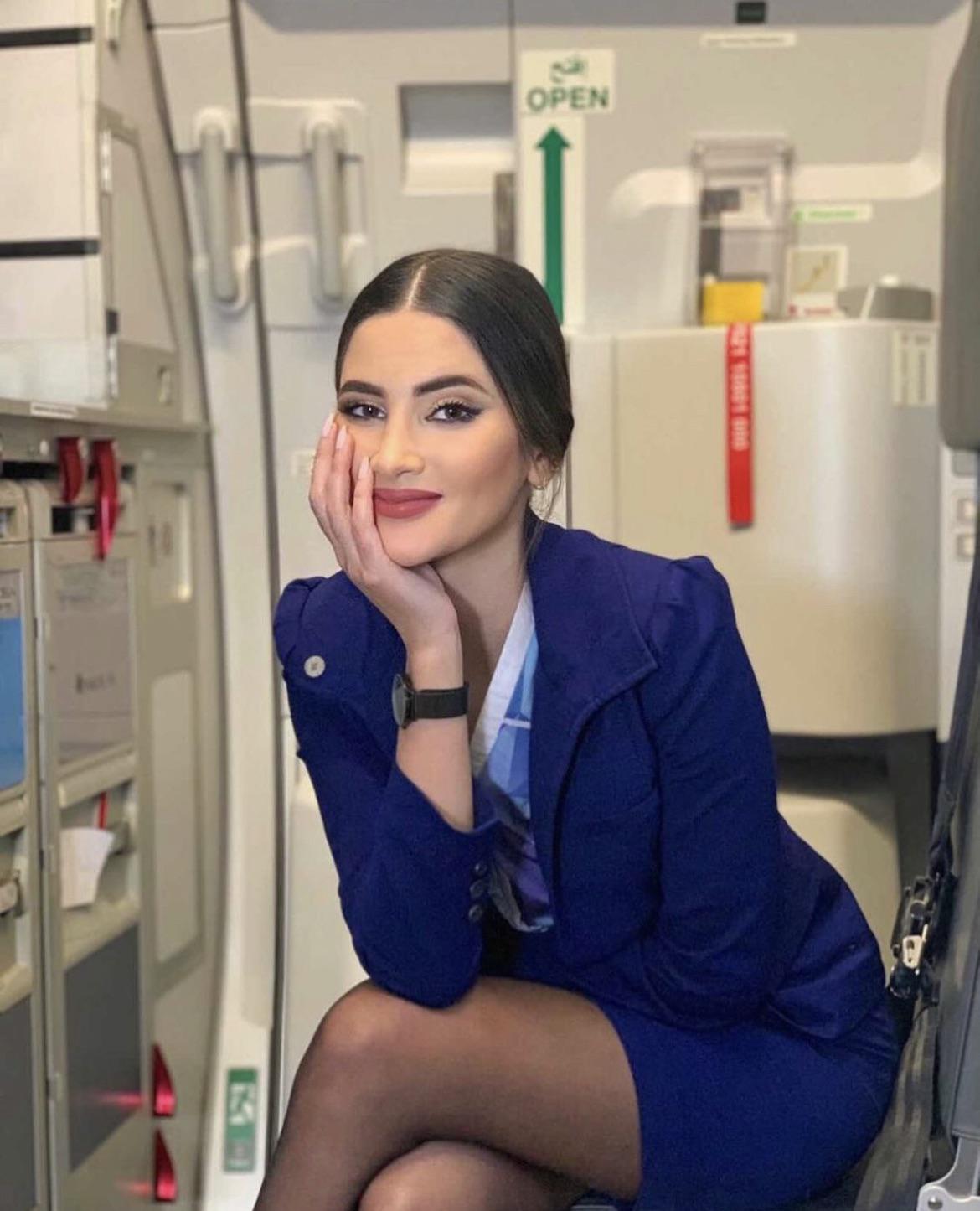 Airplane mood | Scrolller