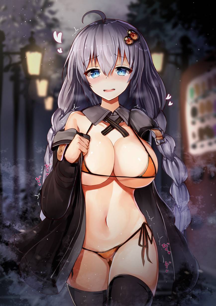 Akari Kizuna fangs on a night walk | Scrolller