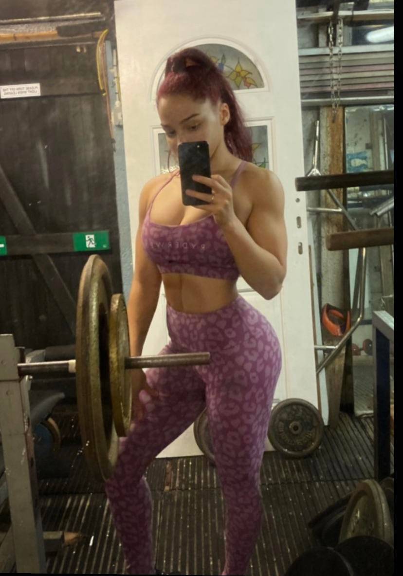 Aleah James | Scrolller