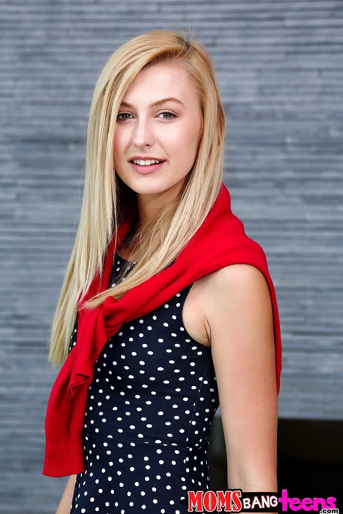 Alexa grace | Scrolller