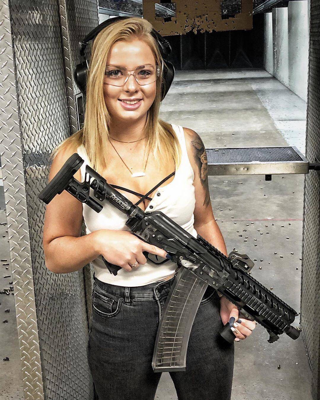 Alexa Schmierer with custom Saiga | Scrolller